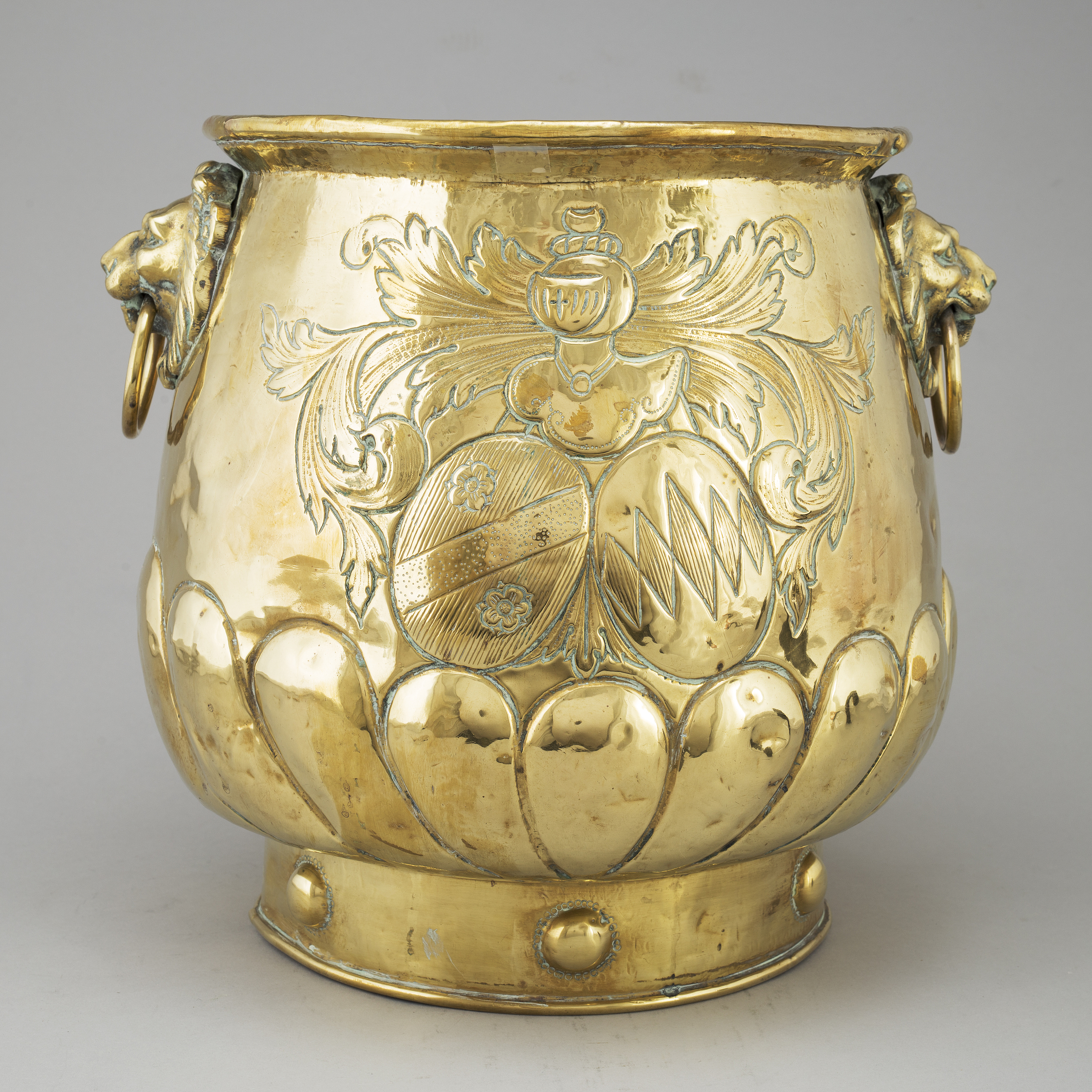 An 18th/19th century brass flower pot. - Bukowskis