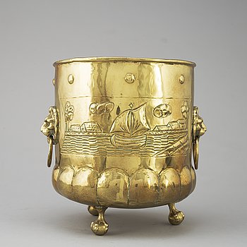 A 19th century brass flower pot. - Bukowskis