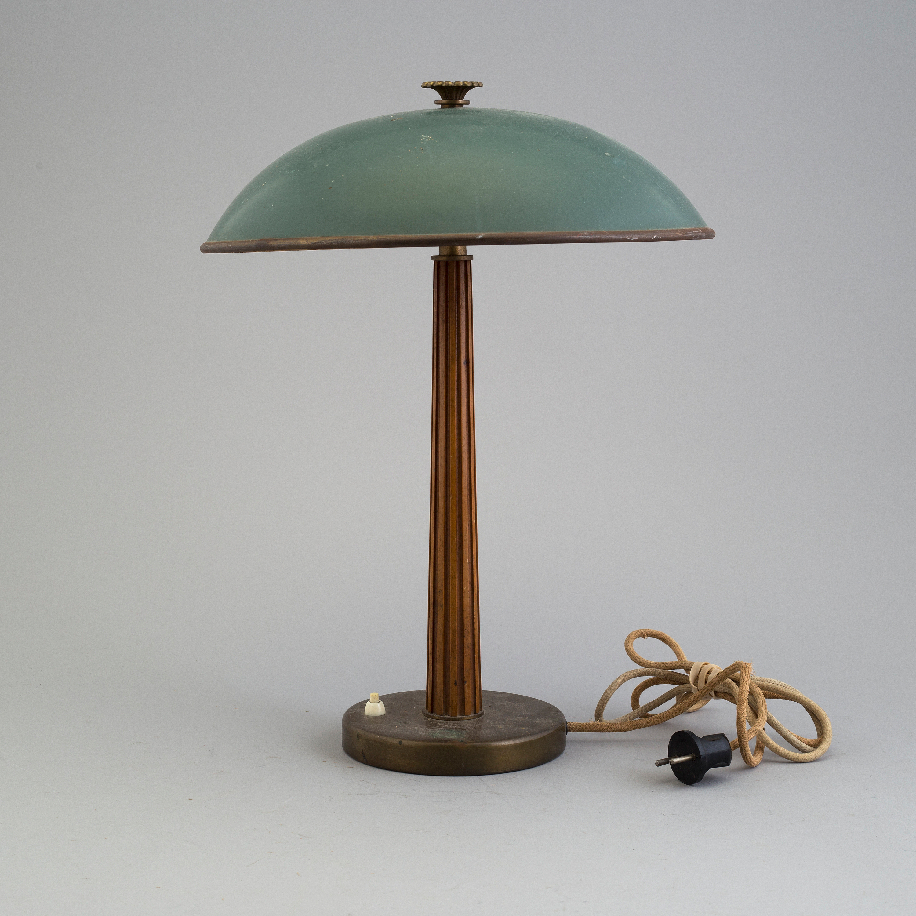 A 1930s / 40s table lamp. - Bukowskis
