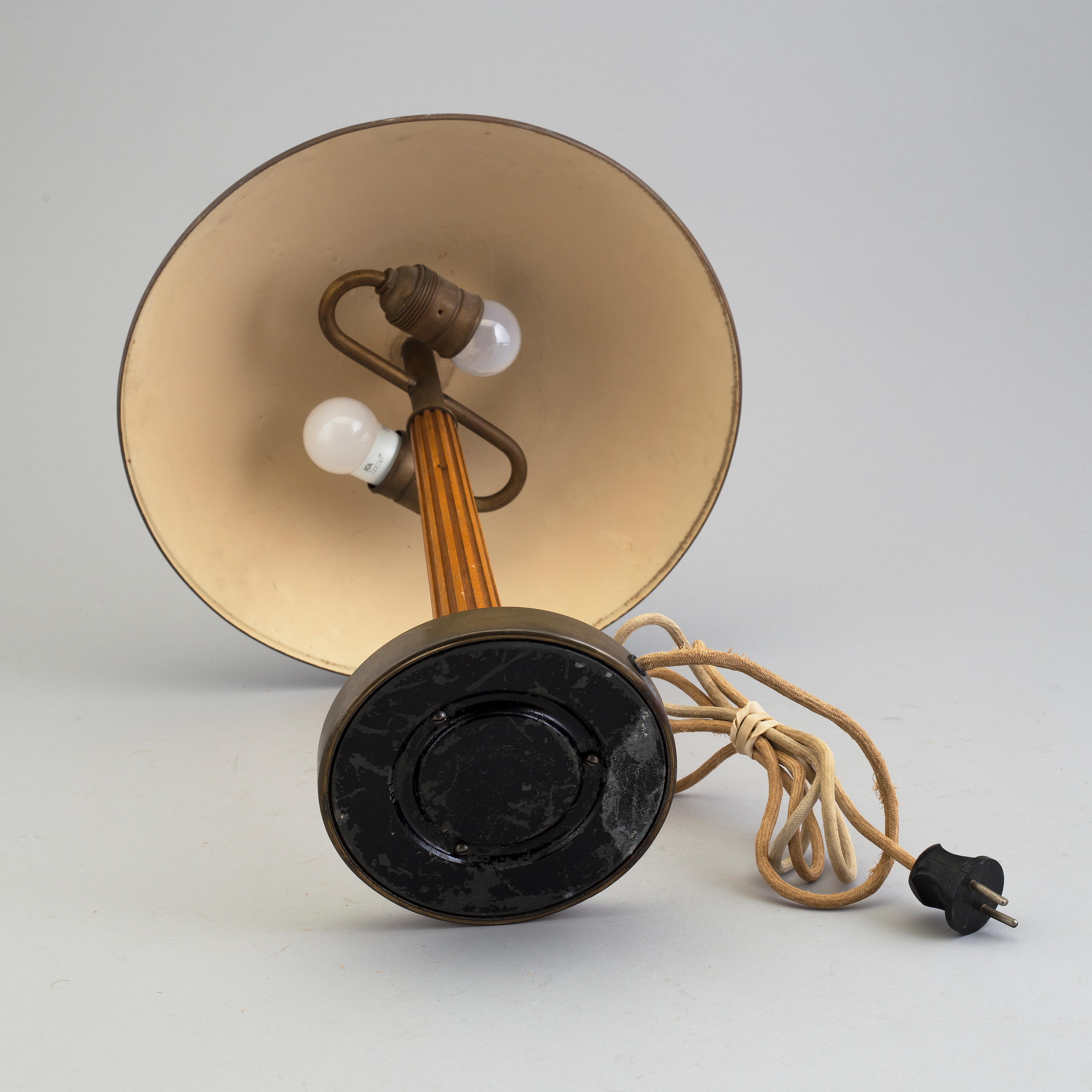 A 1930s / 40s table lamp. - Bukowskis