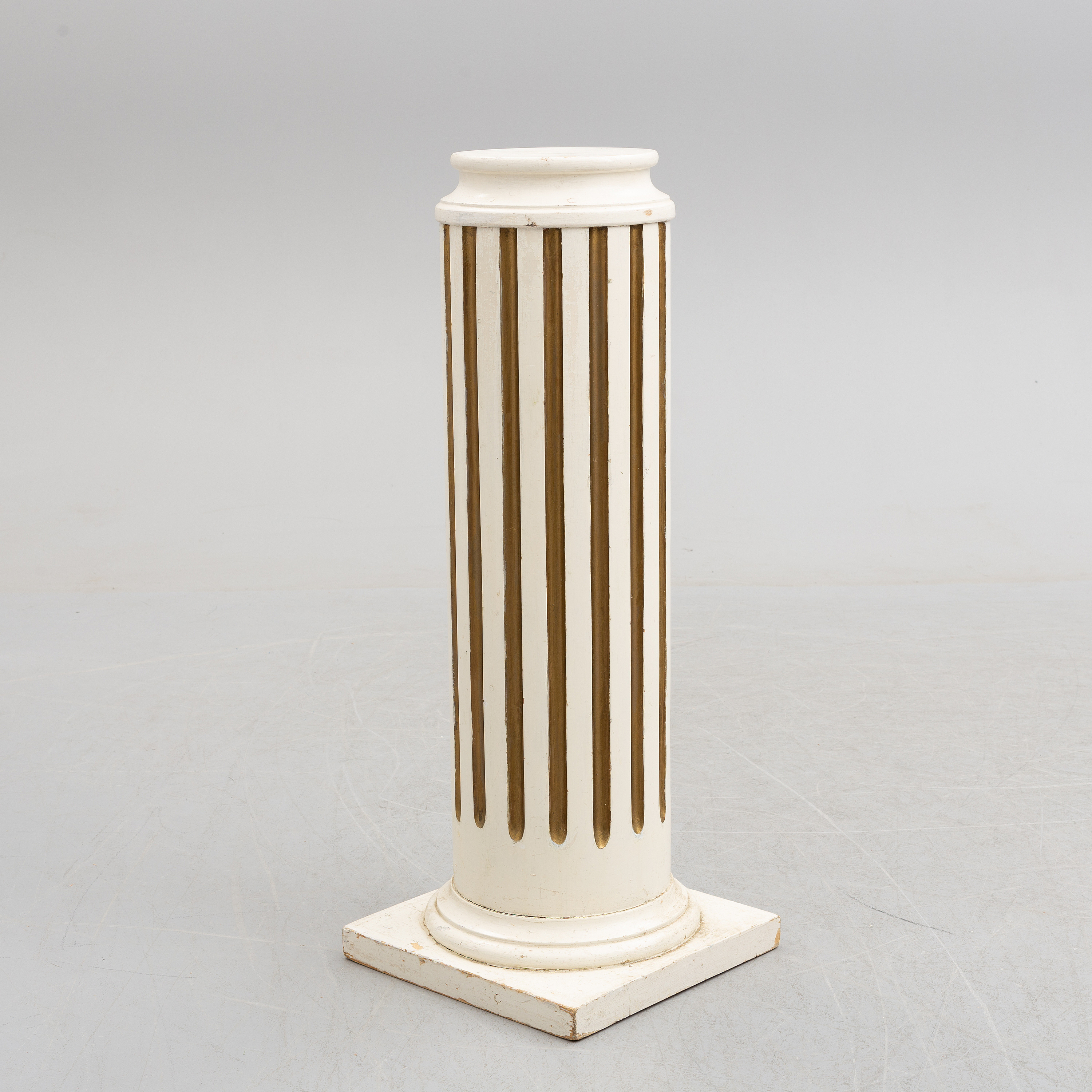 KOLONN, gustaviansk stil, 1900-tal. - Bukowskis