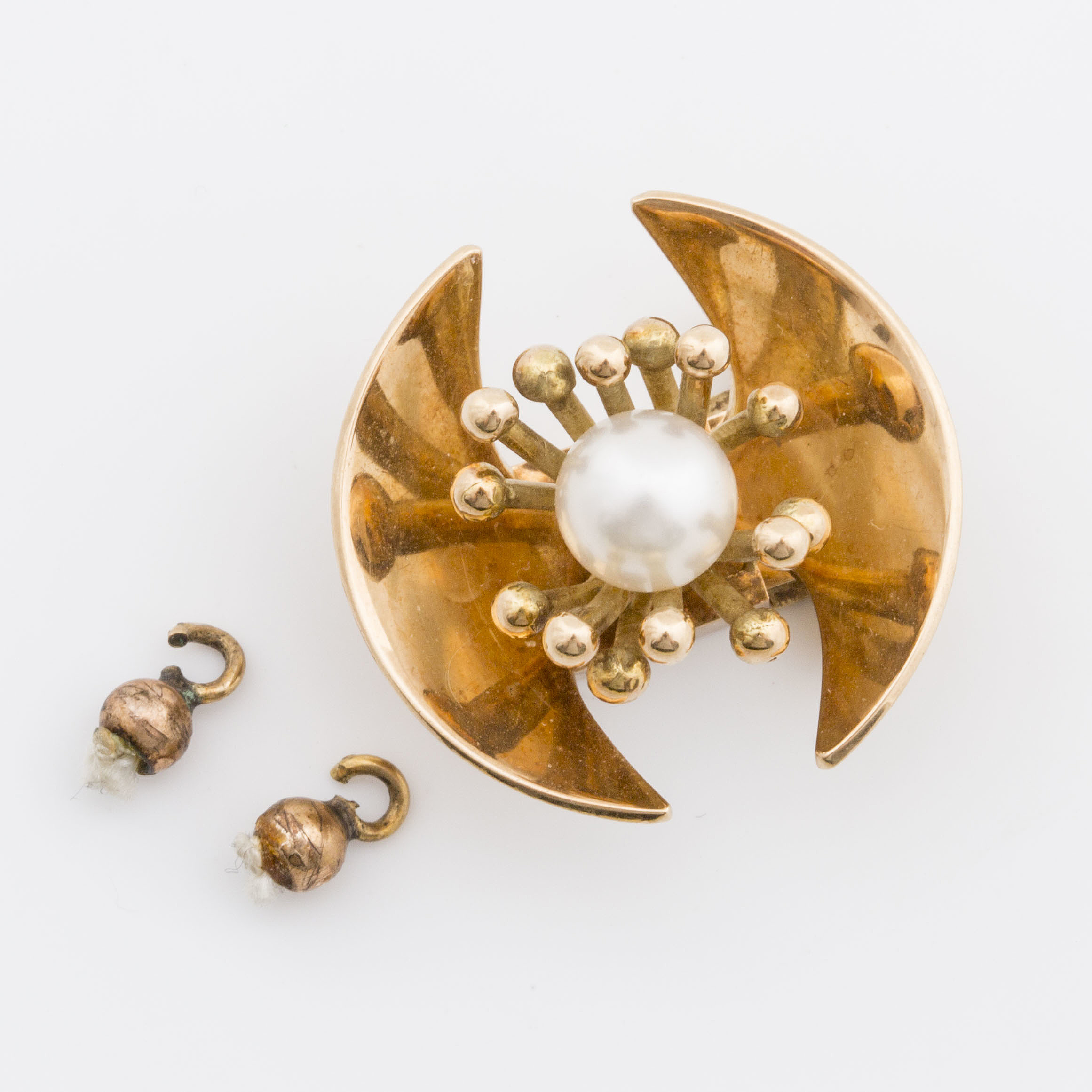 OLE LYNGGAARD, CLASP for double row, 14K gold w 1 cultured pearl ...