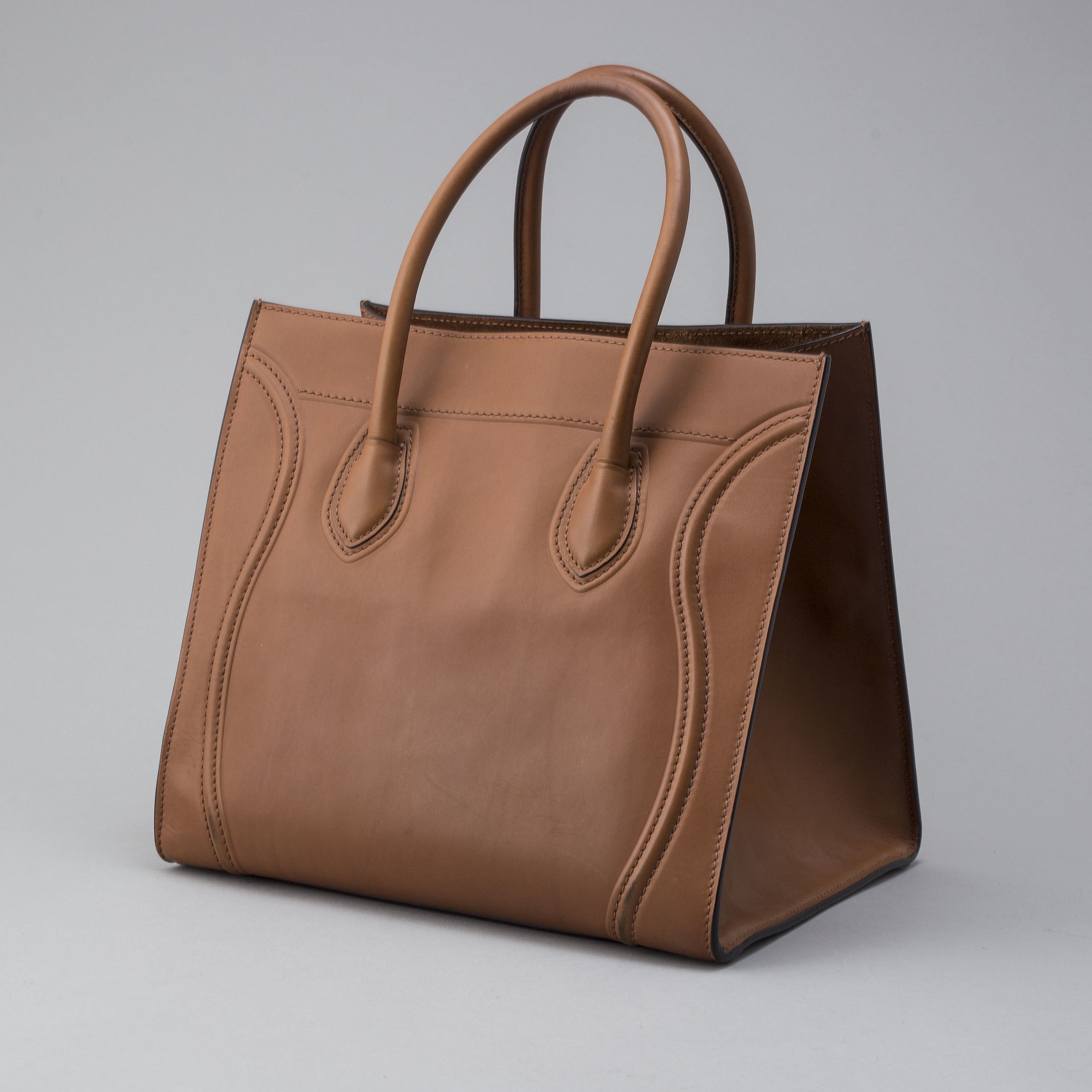 CÉLINE, "Medium Phantom", Bag. - Bukowskis