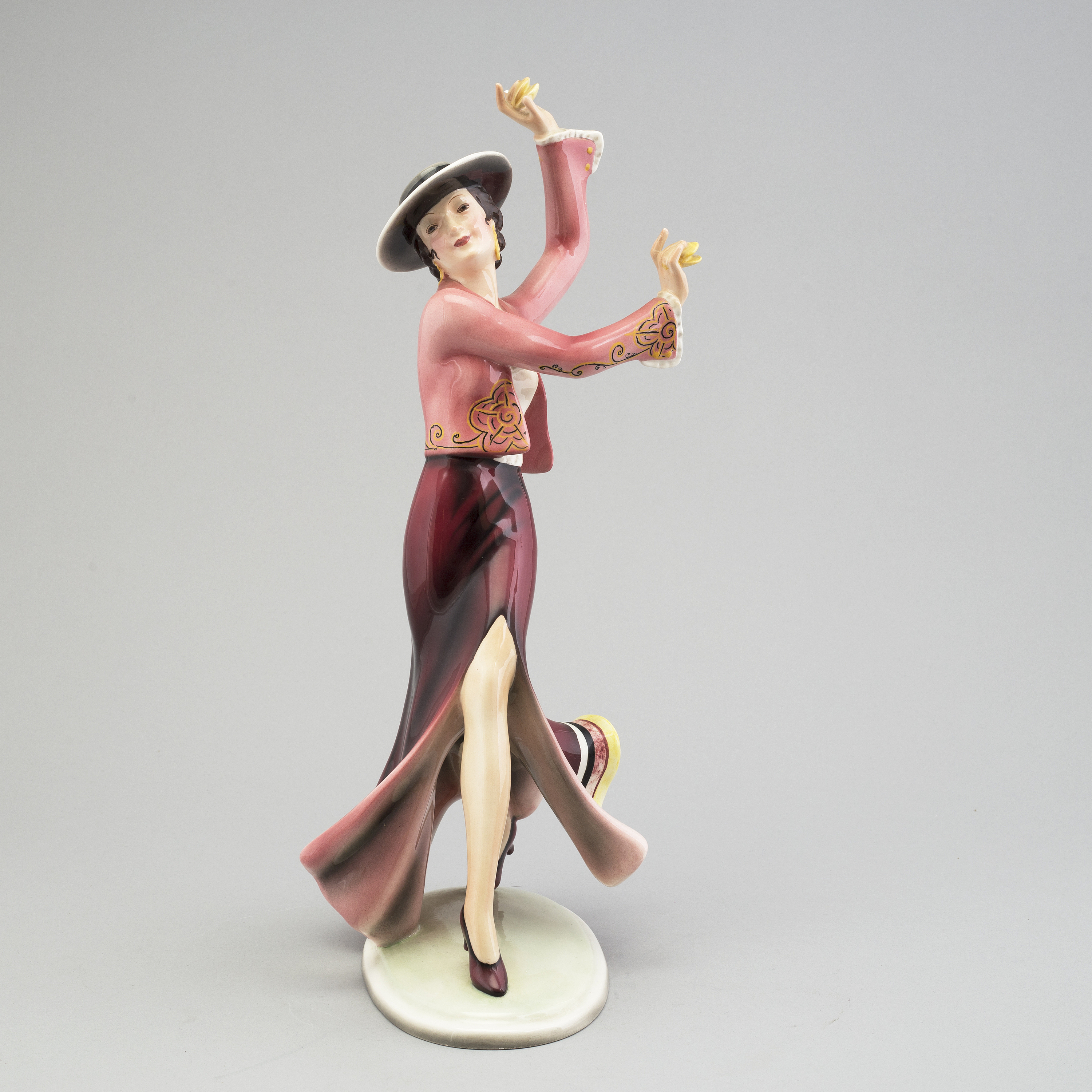 A 1930s/1940s porcelain figurine, Goldscheider, Vienna, Austria ...