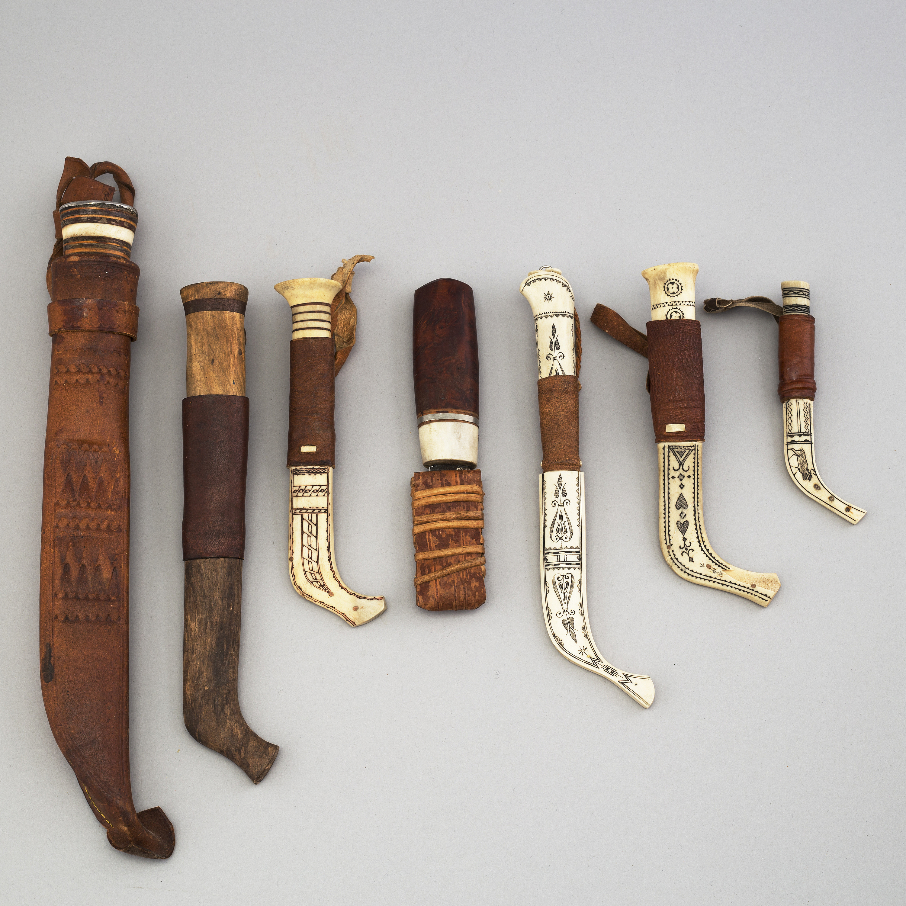 Seven Sami knives. - Bukowskis