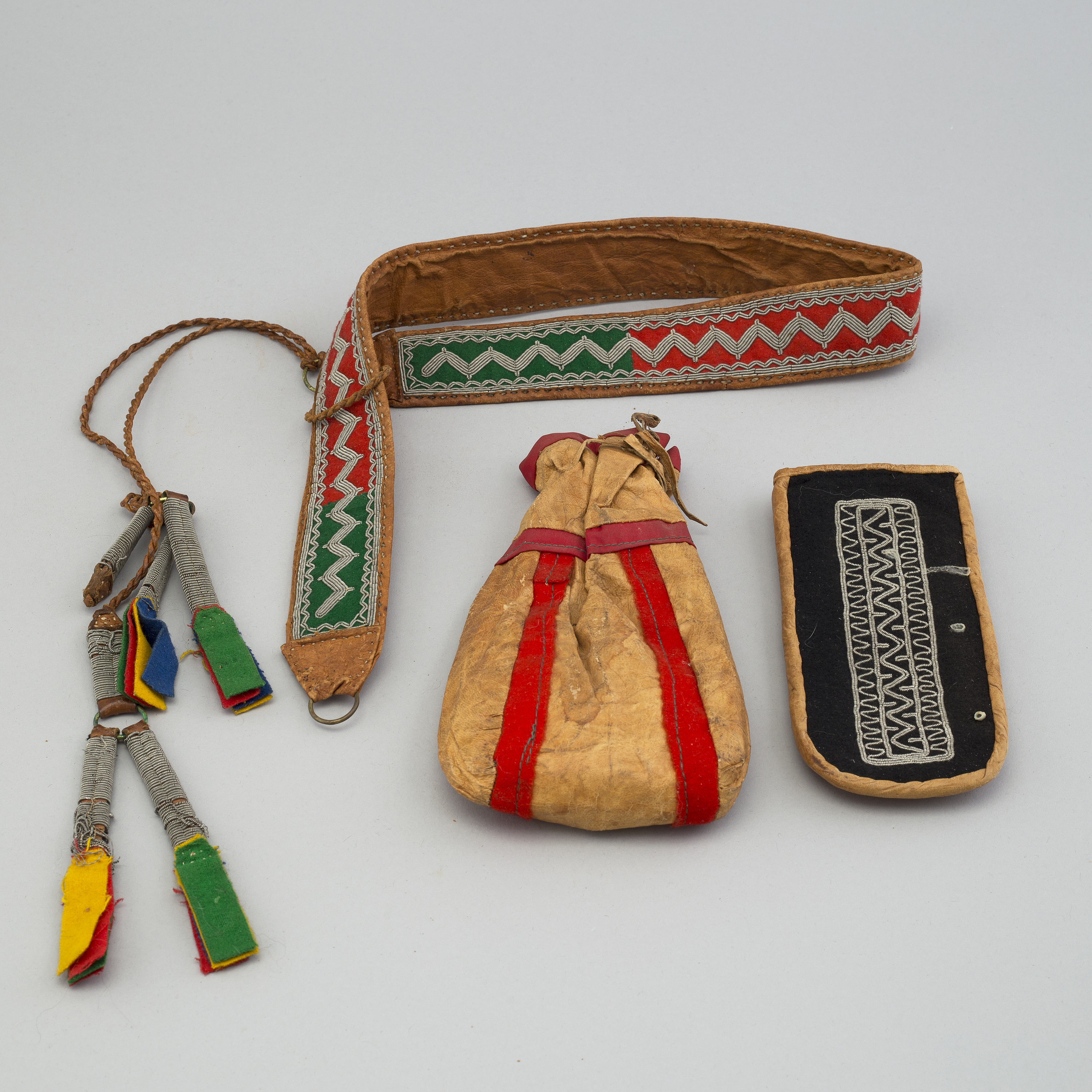 Twelve Sami items, 20th century. - Bukowskis