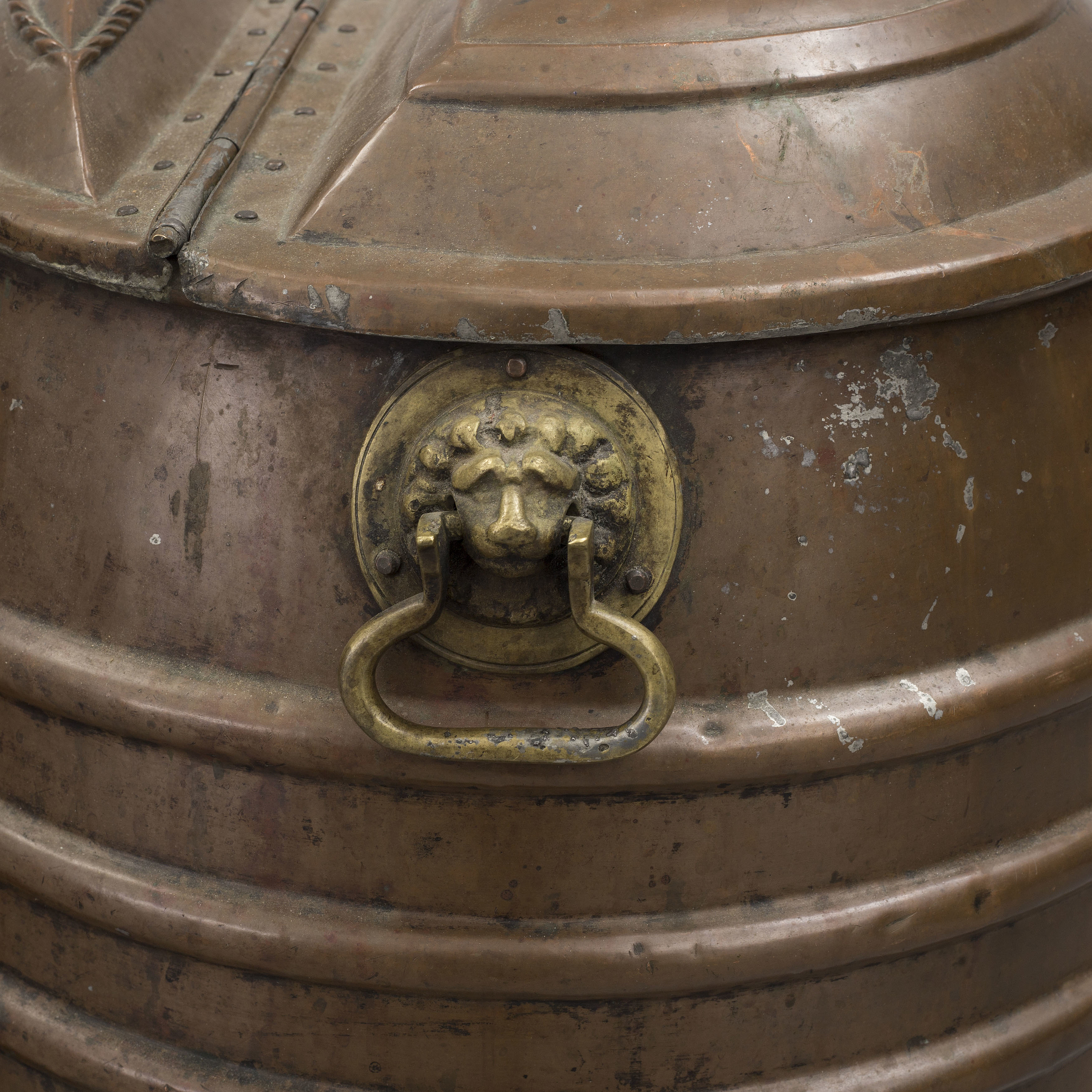 Two 19th century copper water containers. - Bukowskis