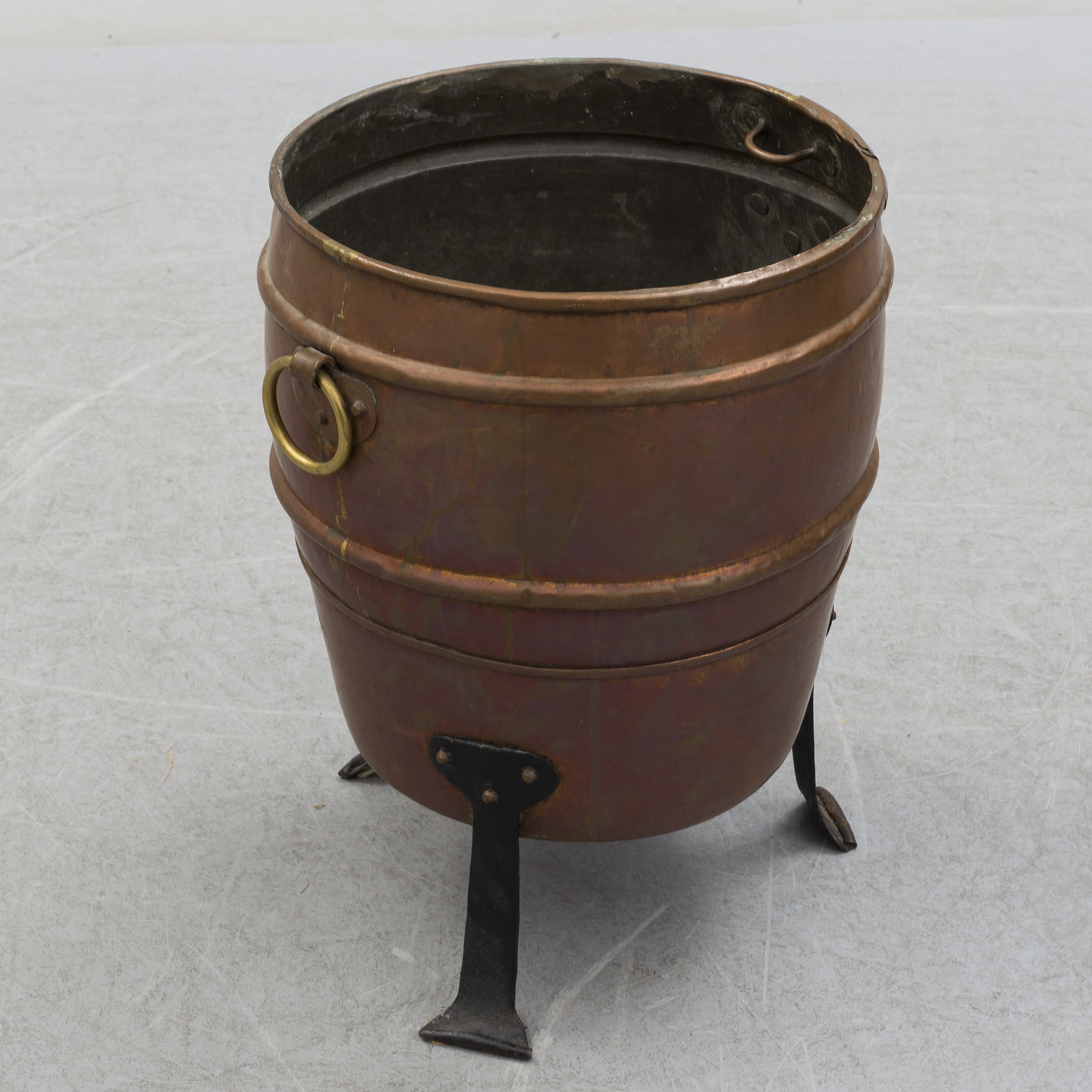 A copper barrel circa 1900. - Bukowskis