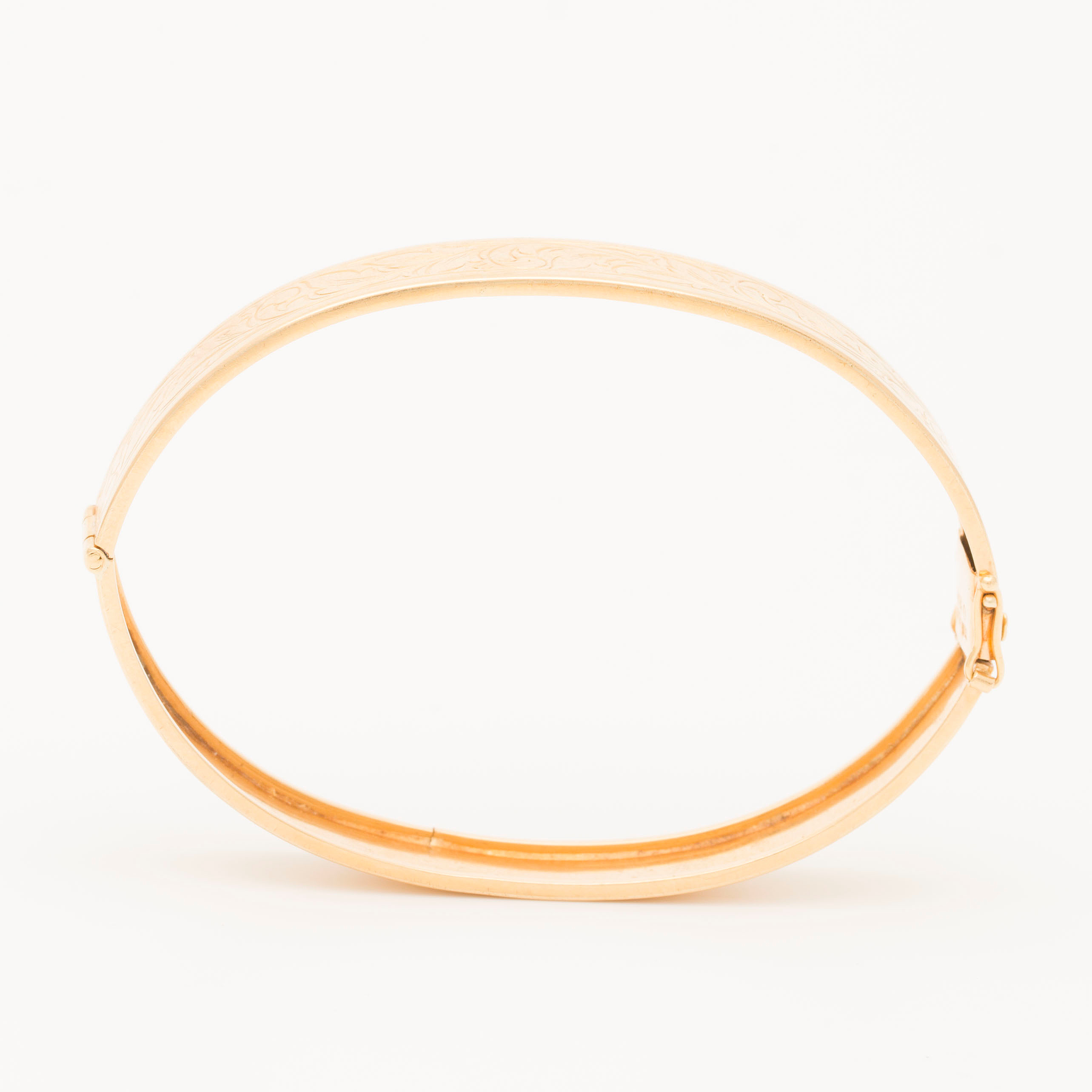 BANGLE, 18K gold, hinged mechanism, 18,3 g, Stockholm 1952. - Bukowskis
