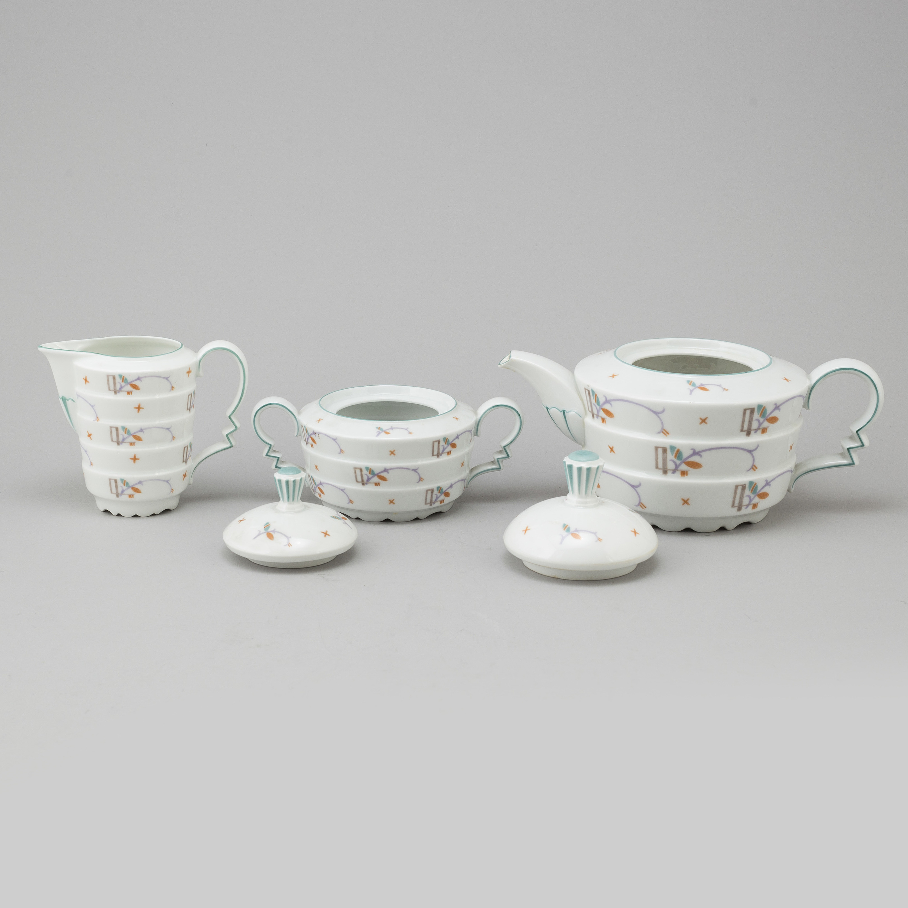 A ROSENTHAL MID 20TH CENTURY PORCELAIN TEA SET, 17 PIECES. - Bukowskis