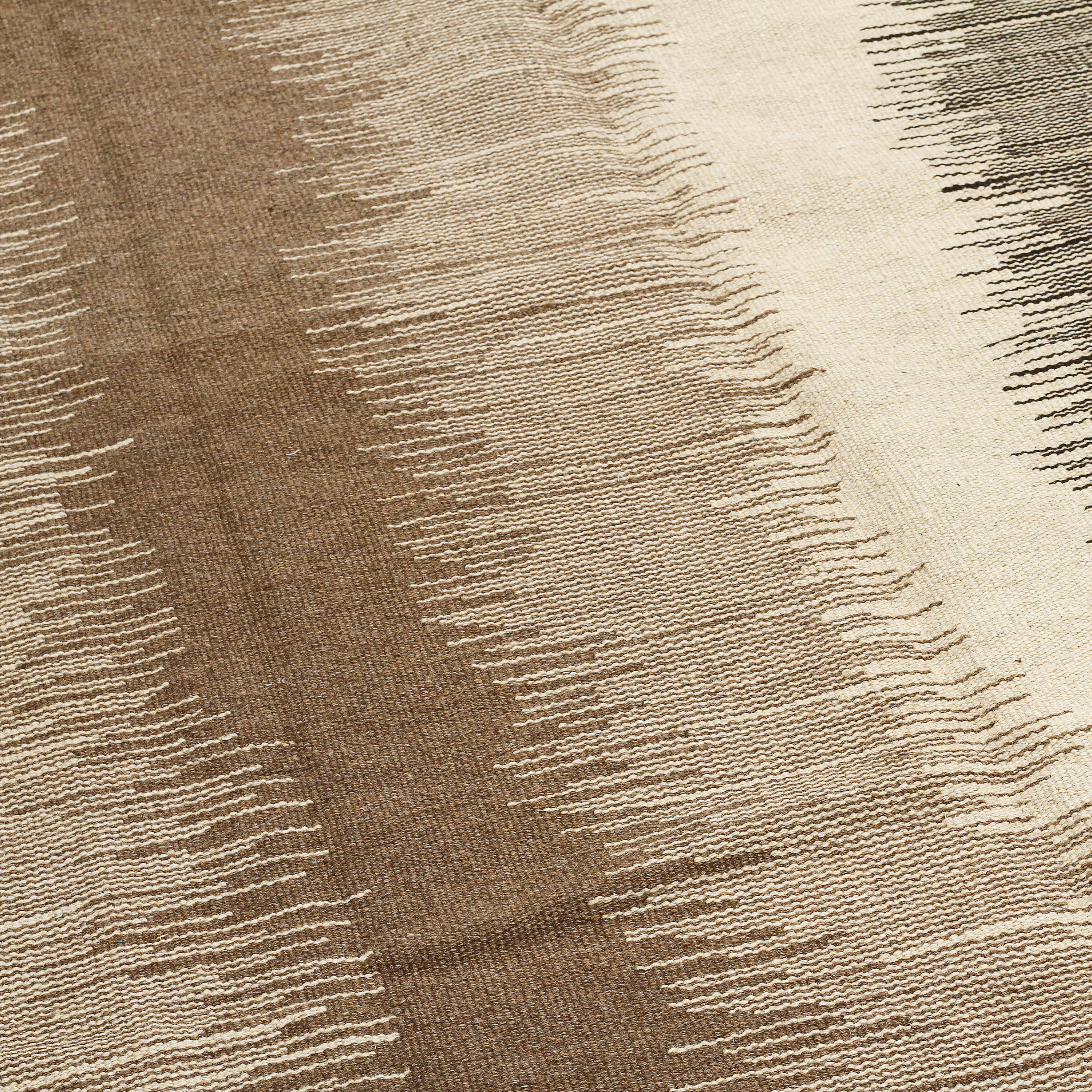 A flatweave Vermin rug, 247 x 166 cm. - Bukowskis