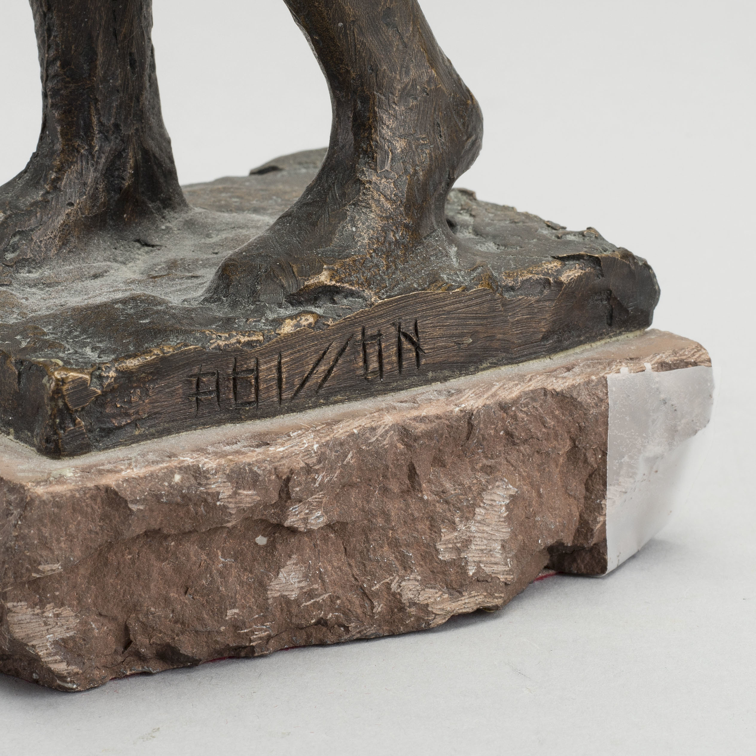 AXEL OLSSON, Skulptur, brons signerad. - Bukowskis