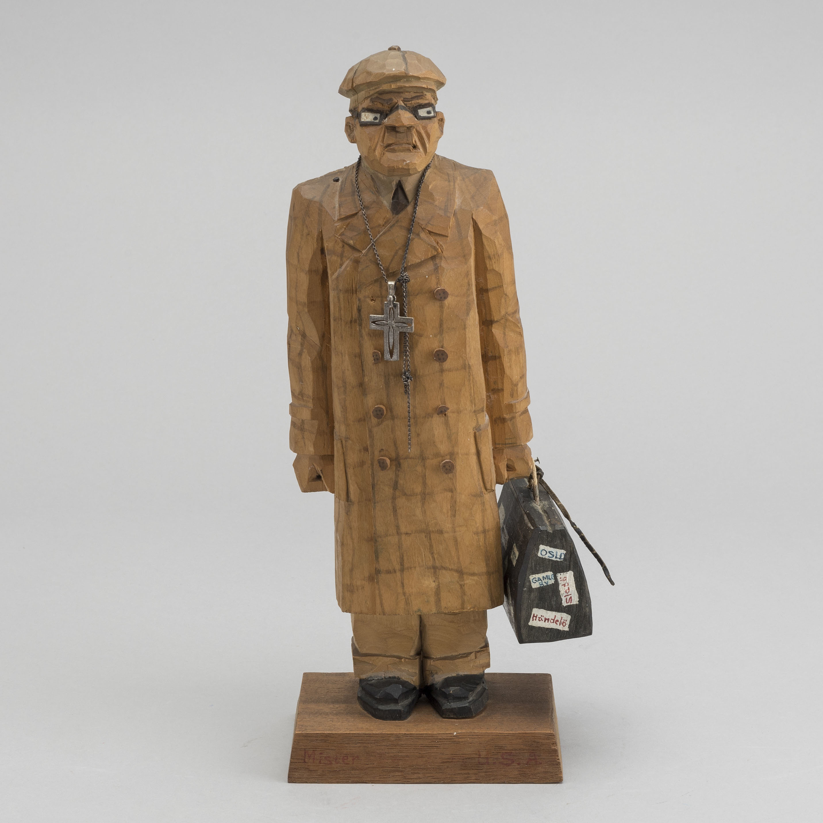AXEL ERICSON, signed wooden sculpture. - Bukowskis