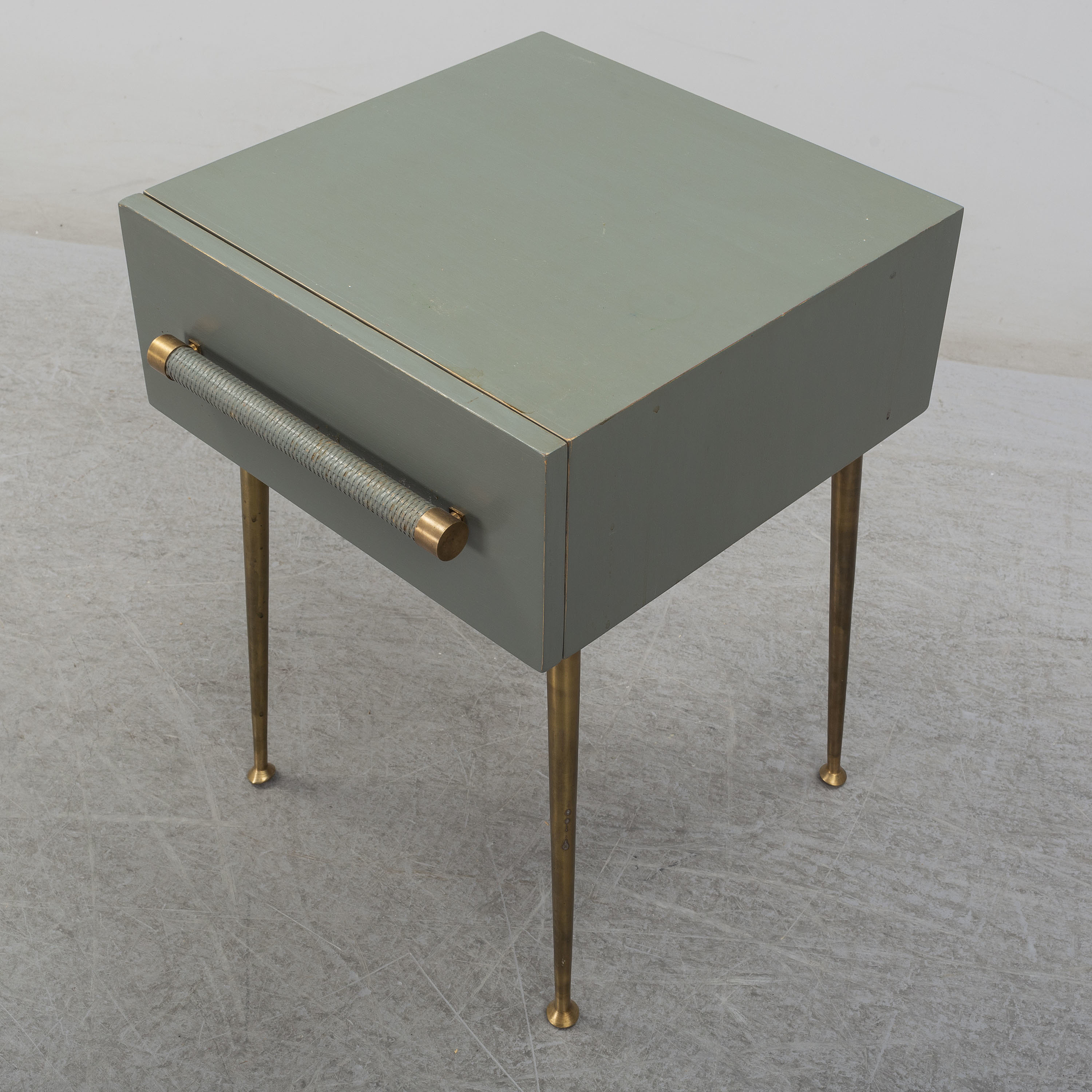 a bedside table from Oscar & Clothilde 2015. - Bukowskis