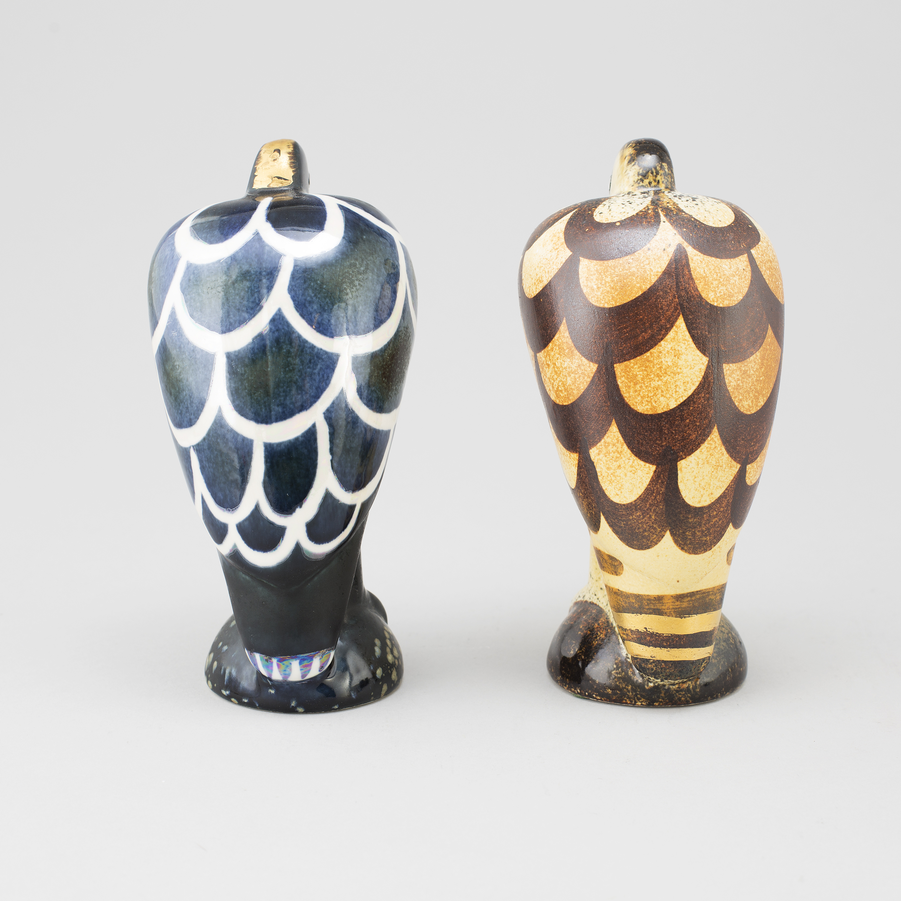 Two stoneware figurines by Lisa Larson, K-studio, Gustavsberg, signed. - Bukowskis