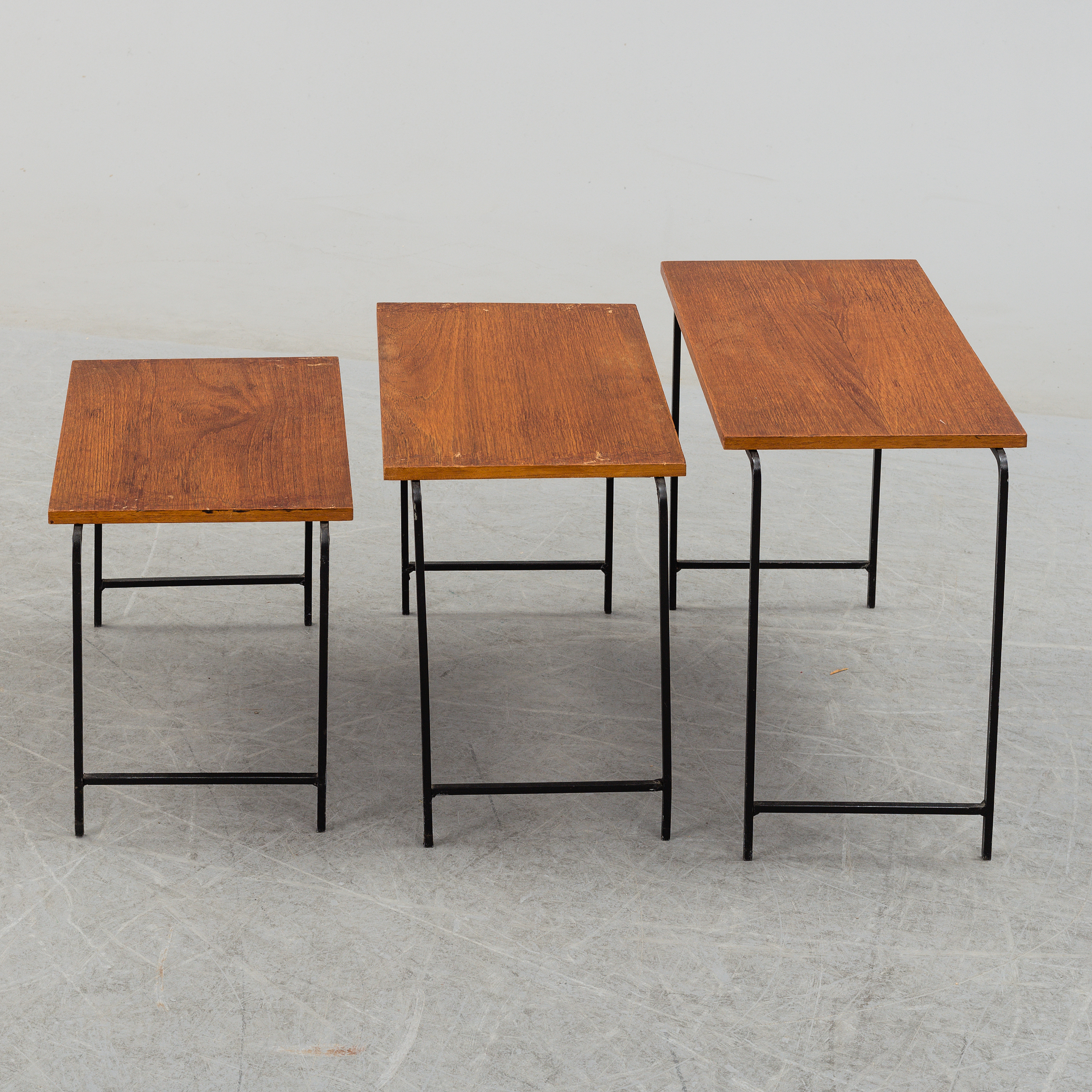 a mid 20th century 3-part coffee table. - Bukowskis