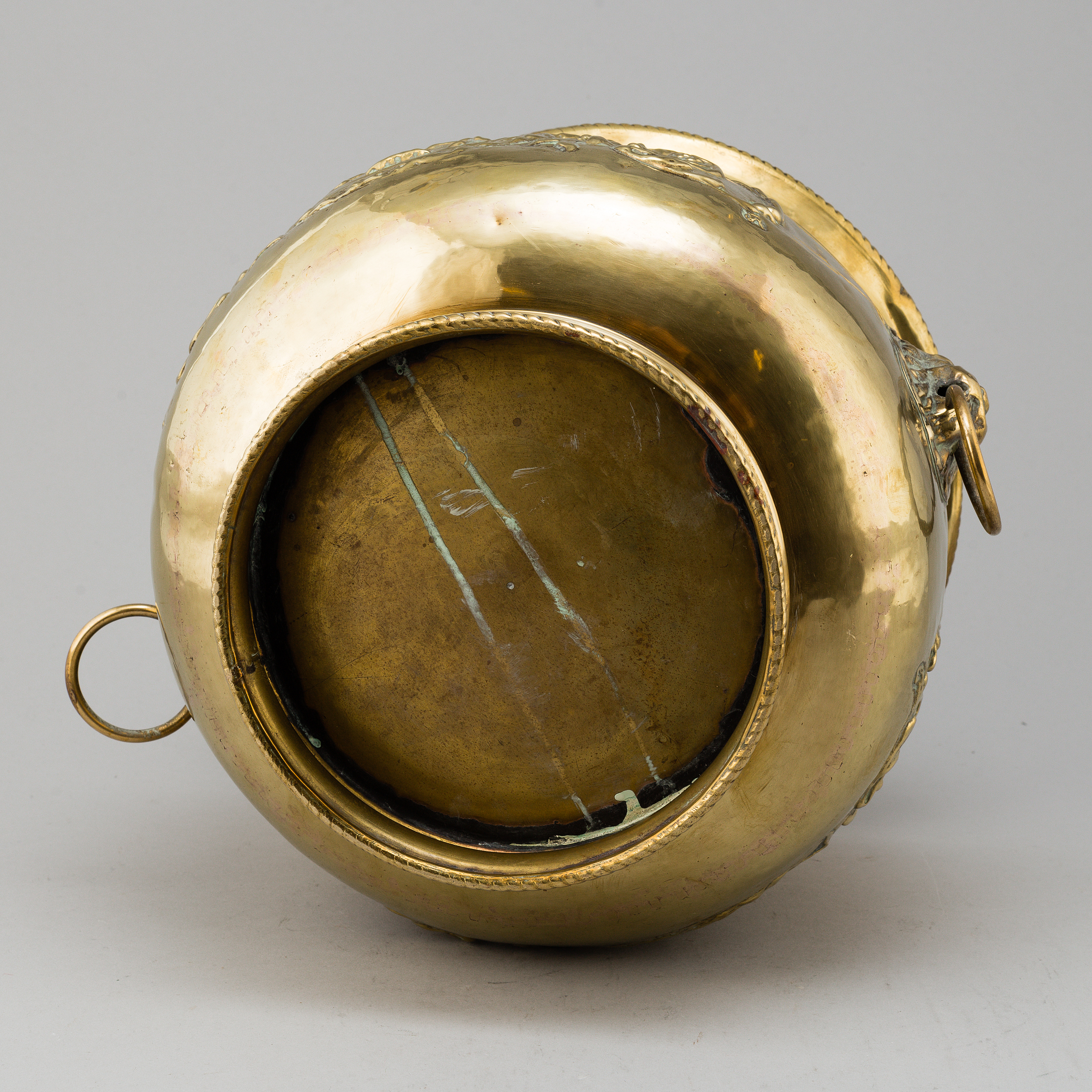 An 18th/19th century brass flower pot. - Bukowskis