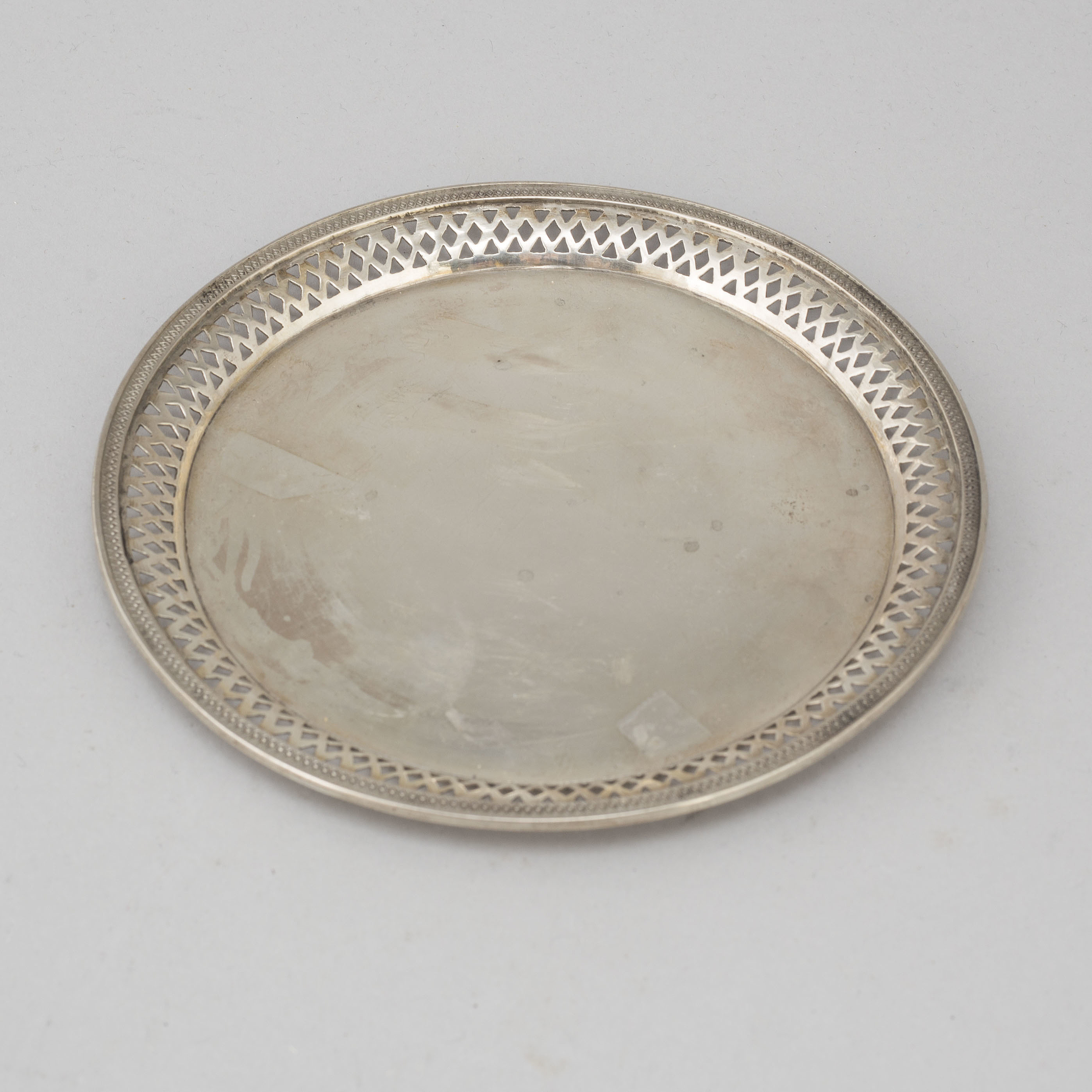 a Russian silver plate hallmarks АЯ & СГ, S:t Petersburg 1811. - Bukowskis