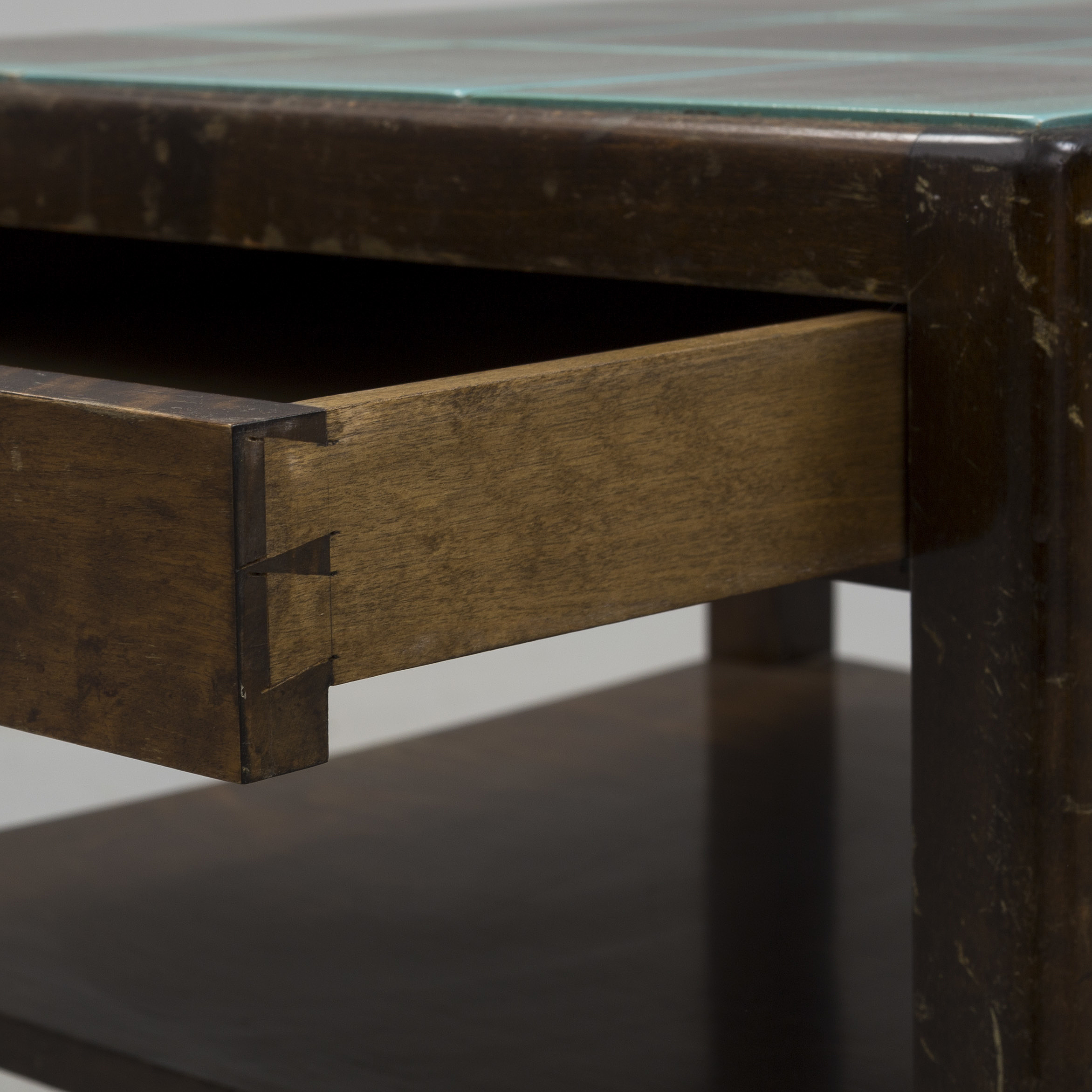 A 1930s coffee table. - Bukowskis