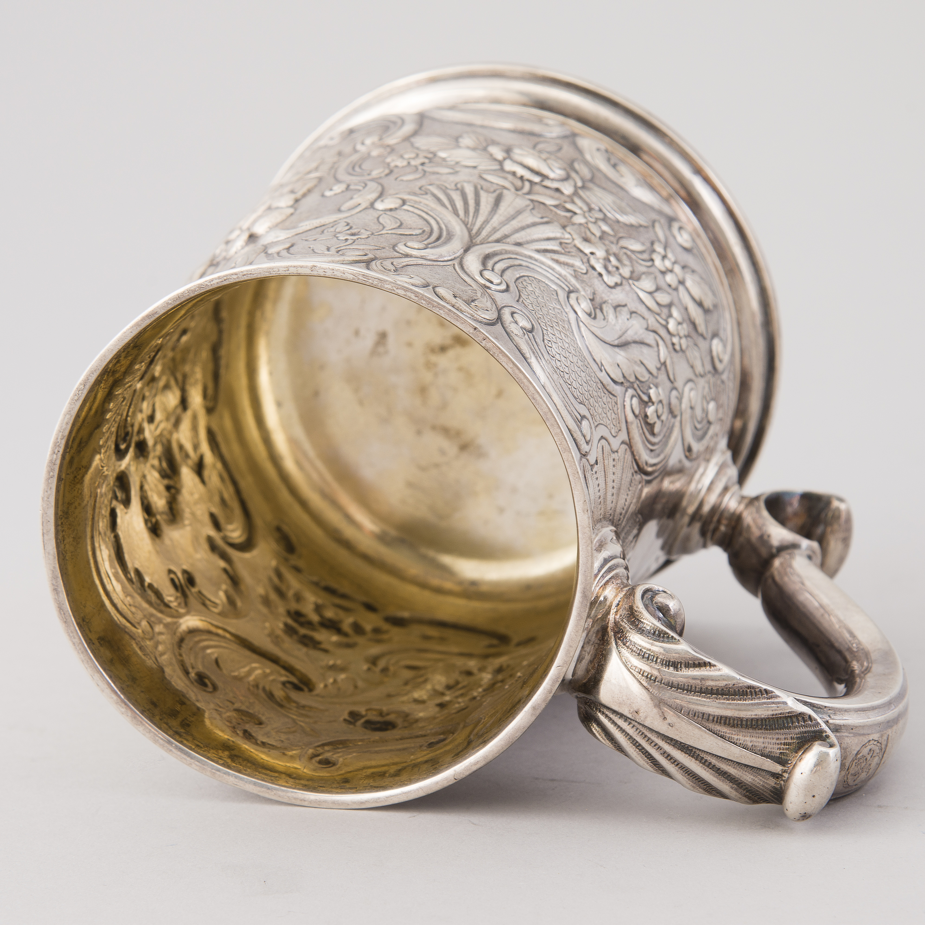 A ENGLISH TANKARD, silver, London 1772. - Bukowskis