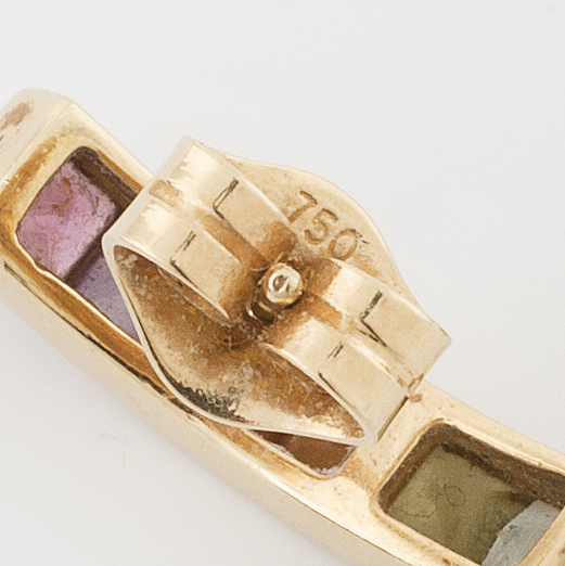 A multicolored gemstone pendant and a pair of earrings, "Collection ...