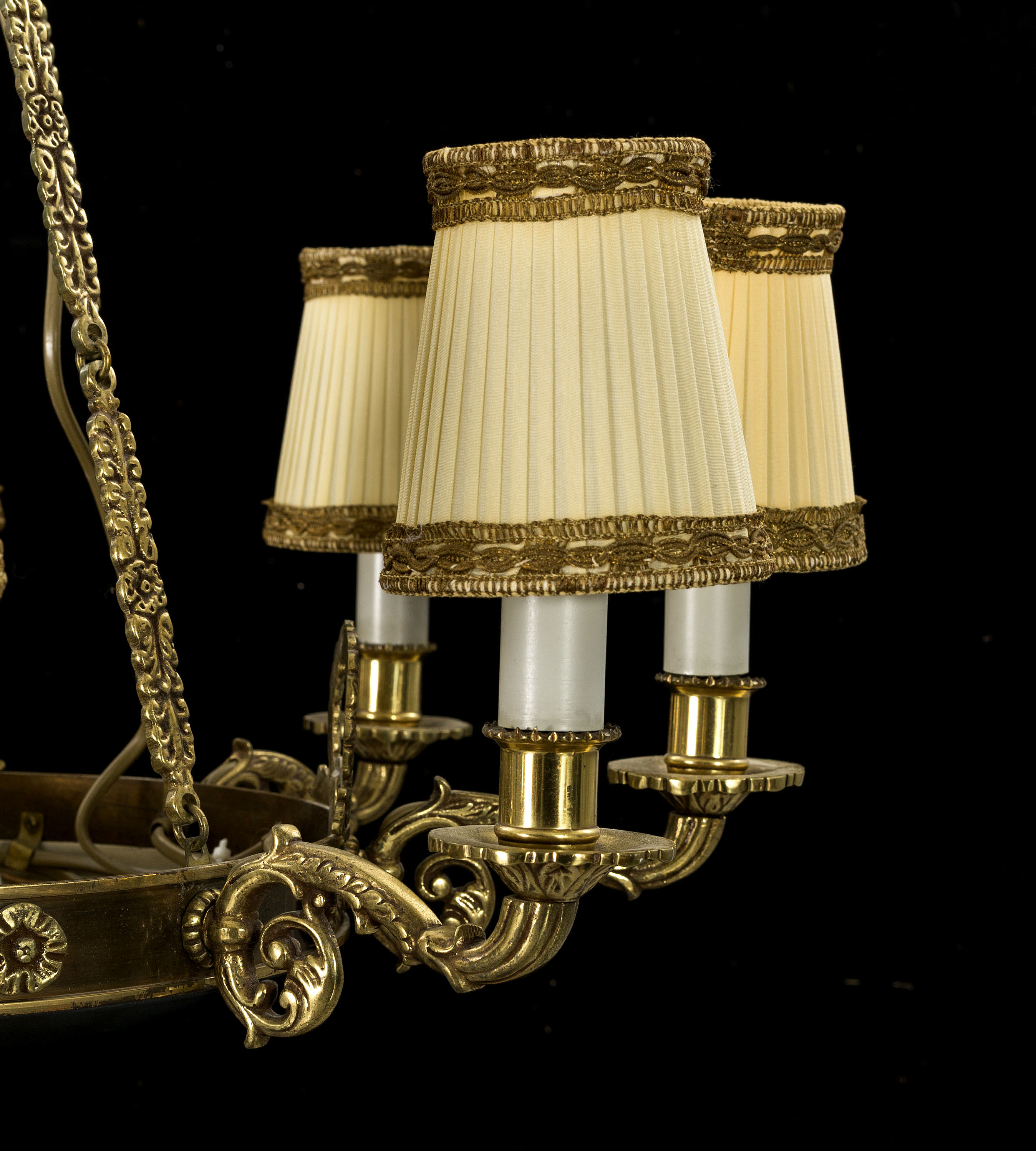A 20th century empire style ceiling light. - Bukowskis
