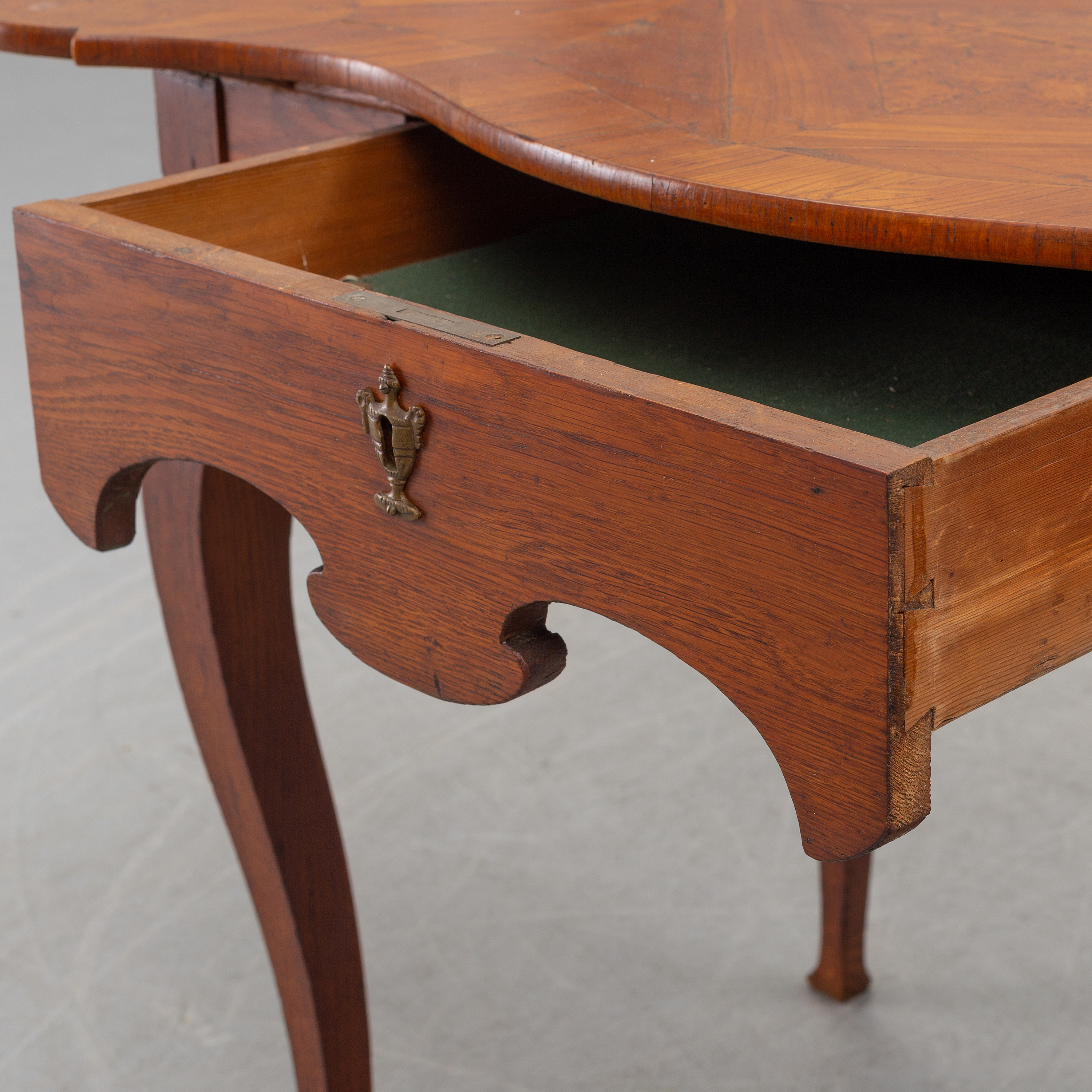 A composite rococo style writing desk. - Bukowskis