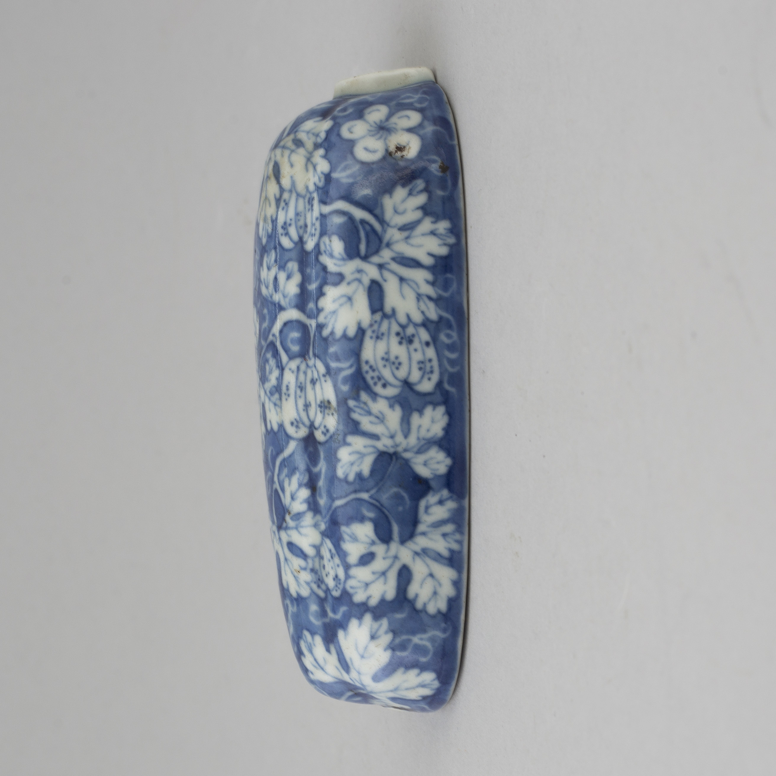 A Chinese blue and white melan shaped wall vase, late 19th century ...