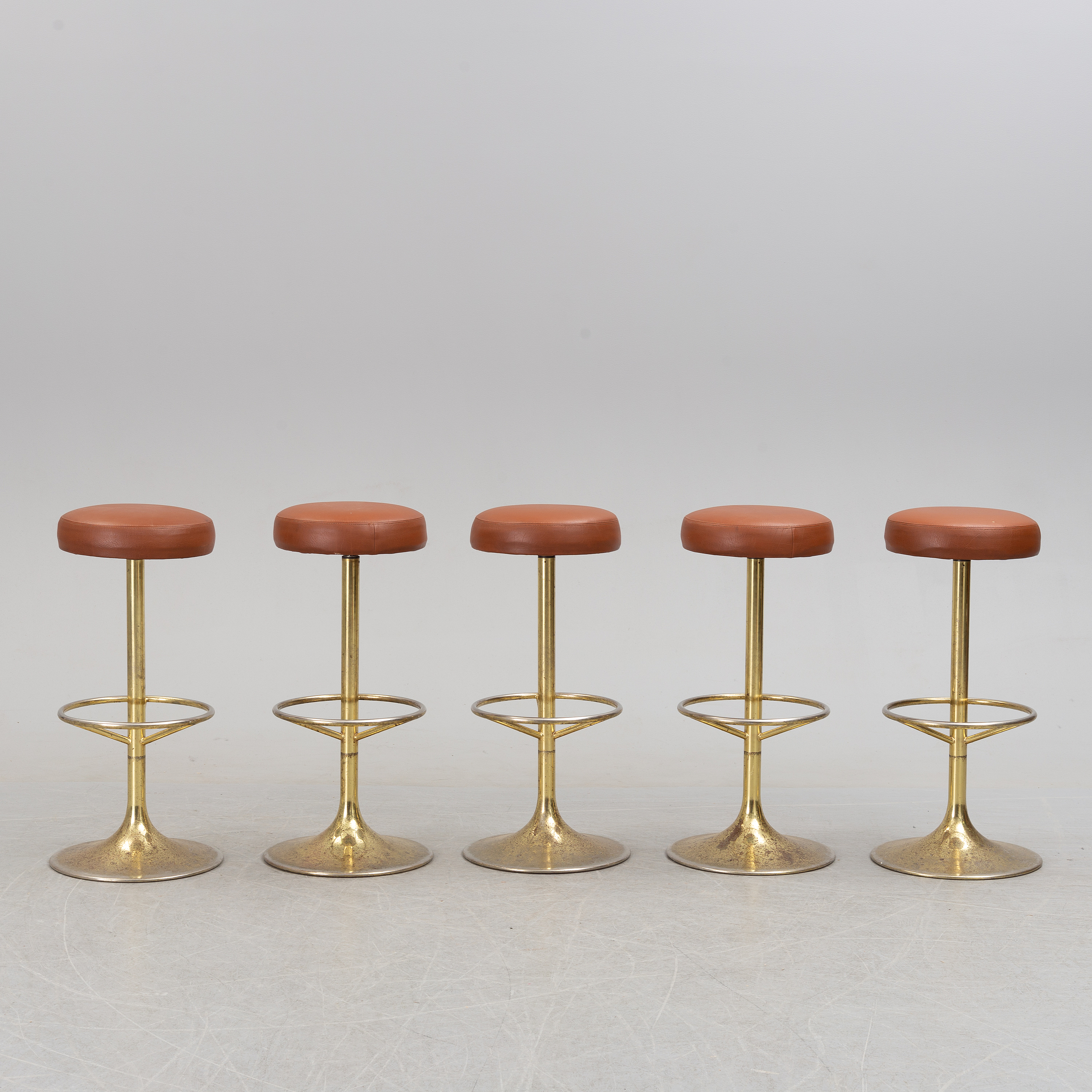 BÖRJE JOHANSON DESIGN, barstolar, 5 st, sent 1900-tal. - Bukowskis