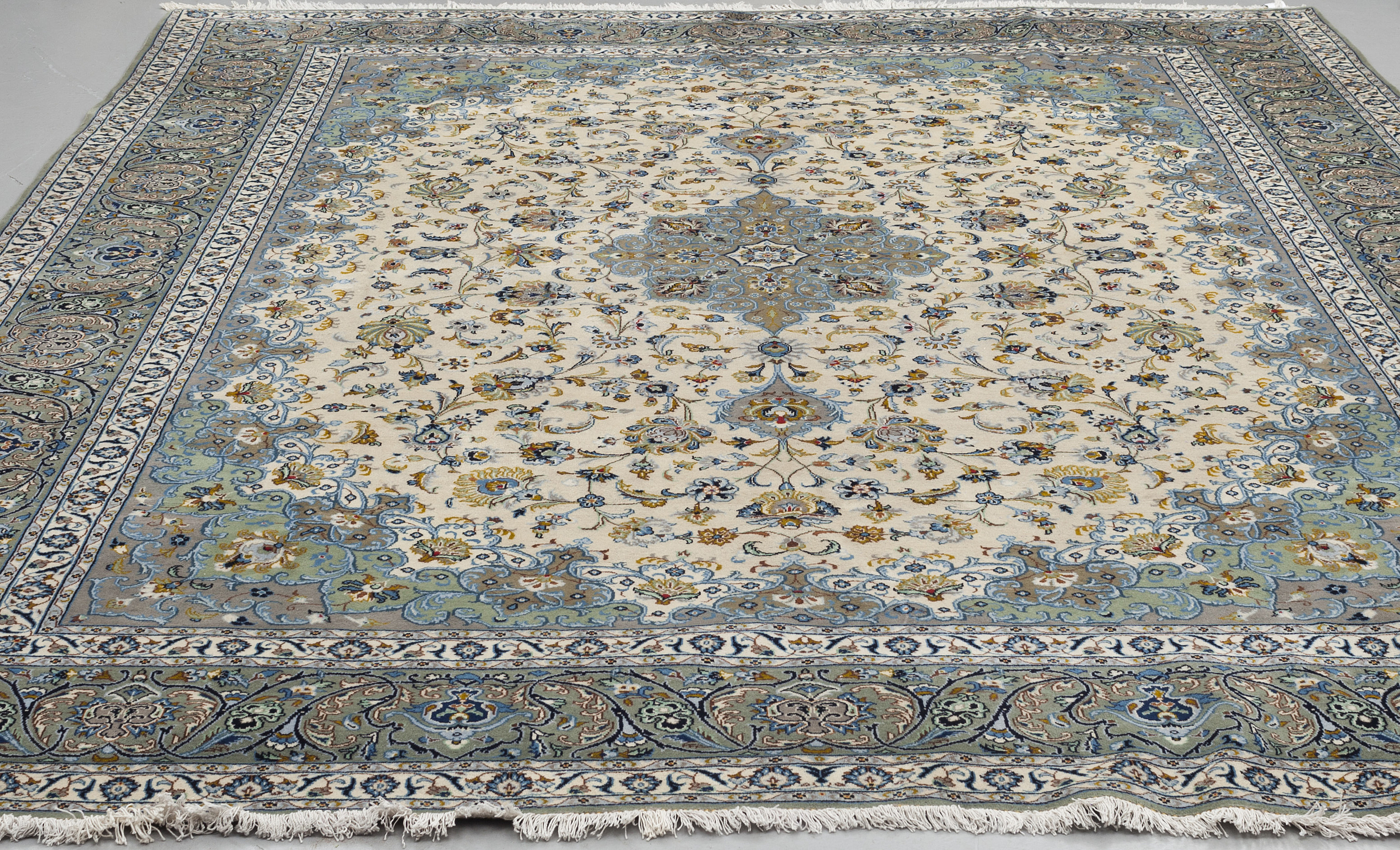MATTA, sk Royal Keshan, signerad Keshan Isfahanian ca 375 x 298 cm ...
