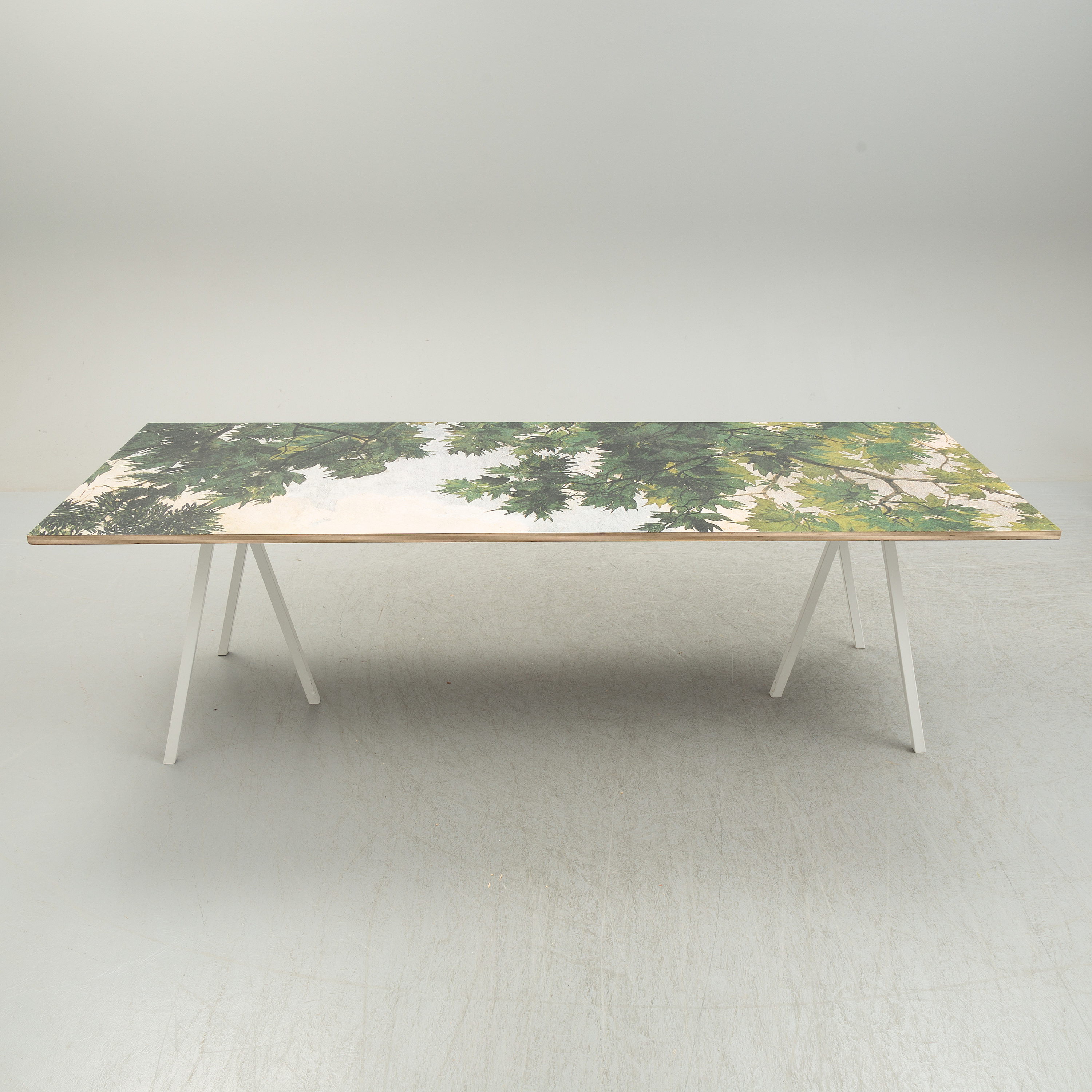 LEIF JORGENSEN, bord, "Loop Stand Table", HAY, 2000-tal. - Bukowskis