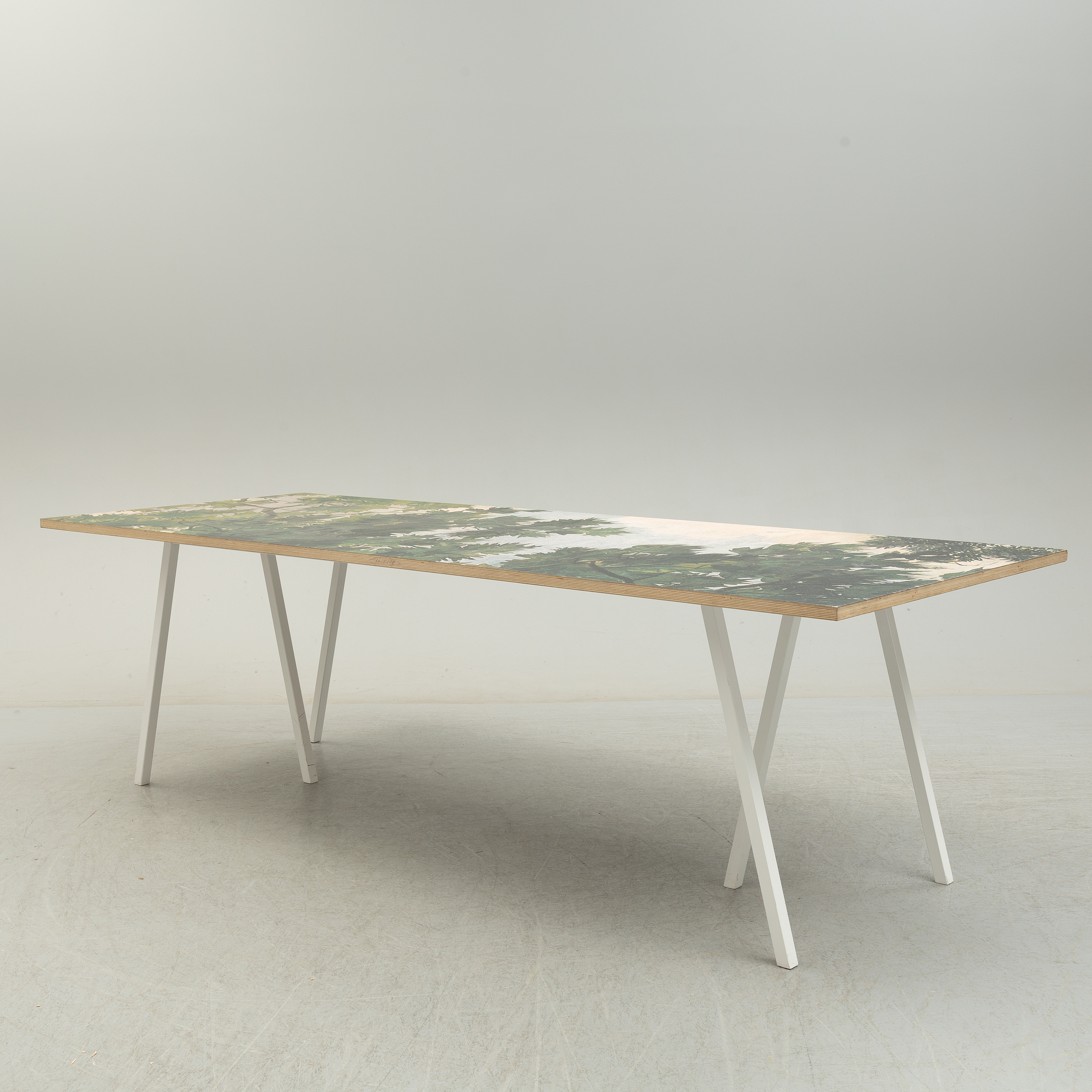 LEIF JORGENSEN, bord, "Loop Stand Table", HAY, 2000-tal. - Bukowskis