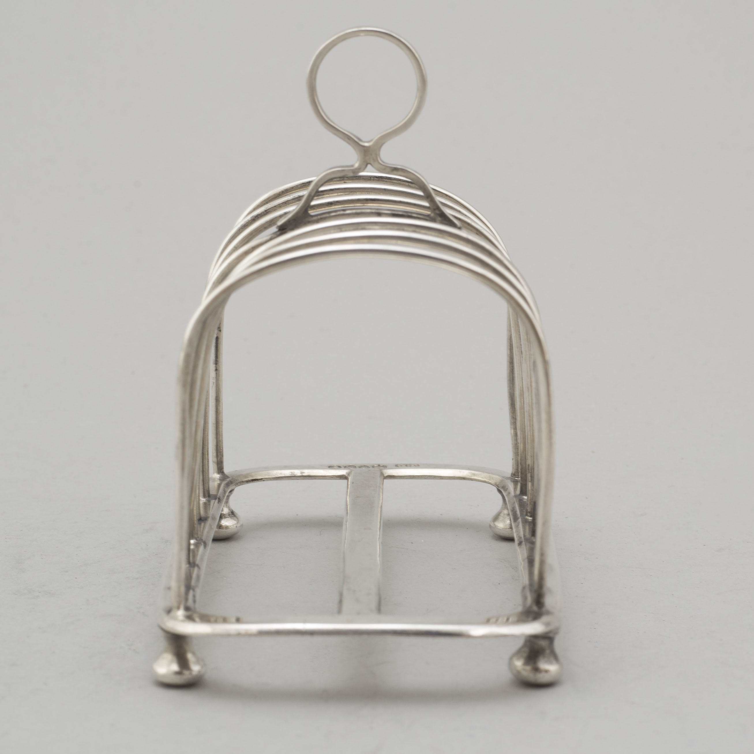 TOASTRACK, silver, Jacob Berman, London, 1898. - Bukowskis