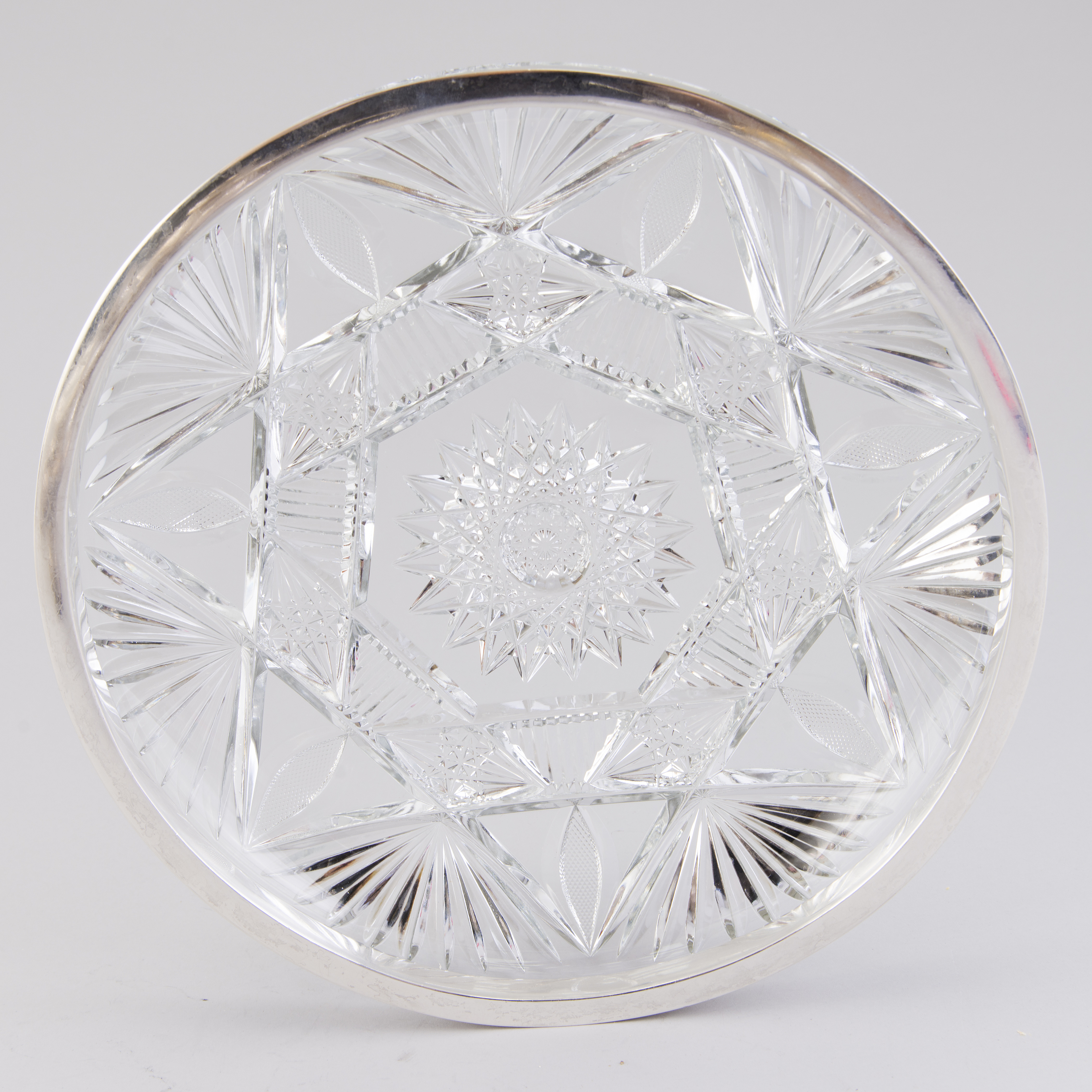 A 1918 Finnish crystal and silver bowl. - Bukowskis