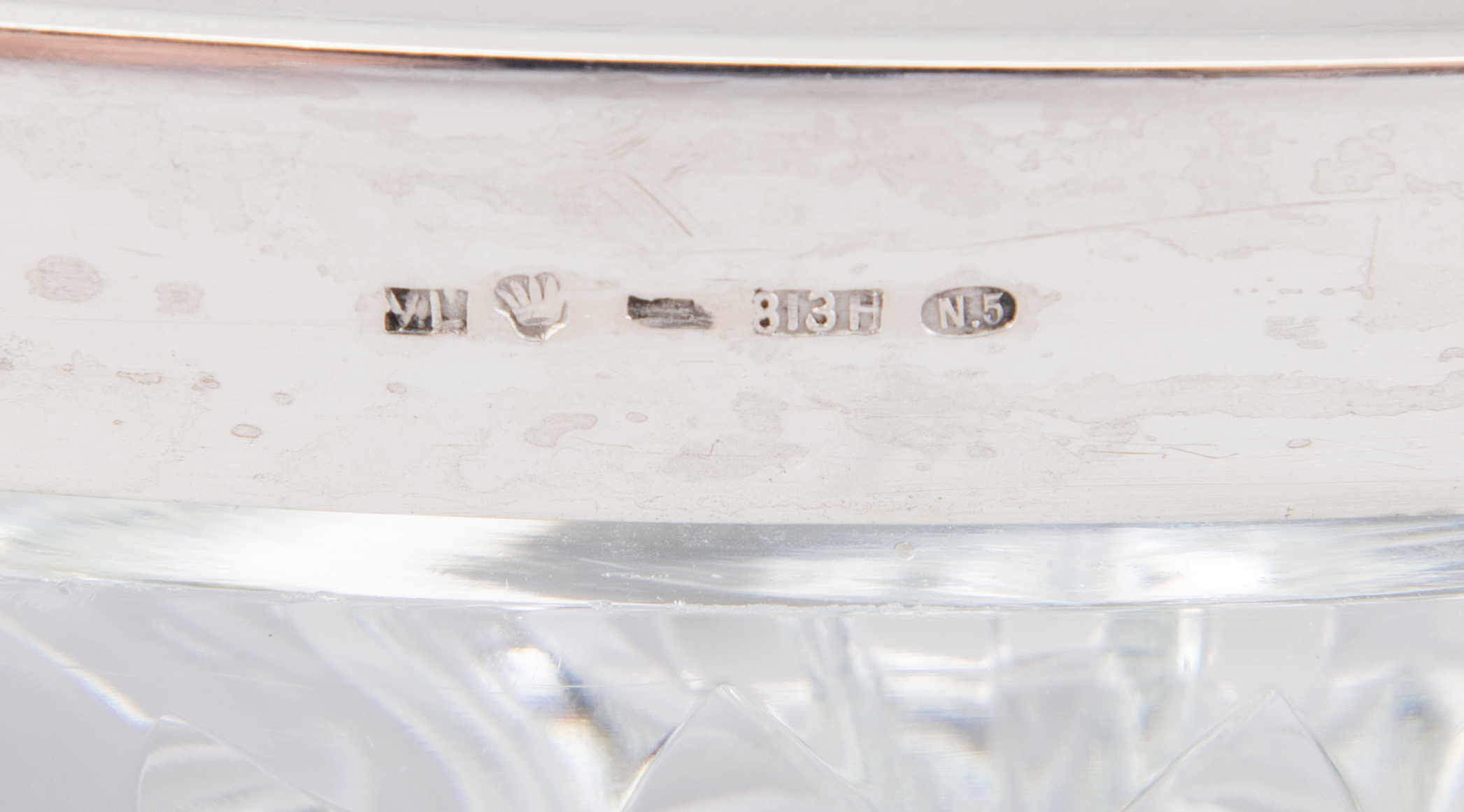 A 1918 Finnish crystal and silver bowl. - Bukowskis