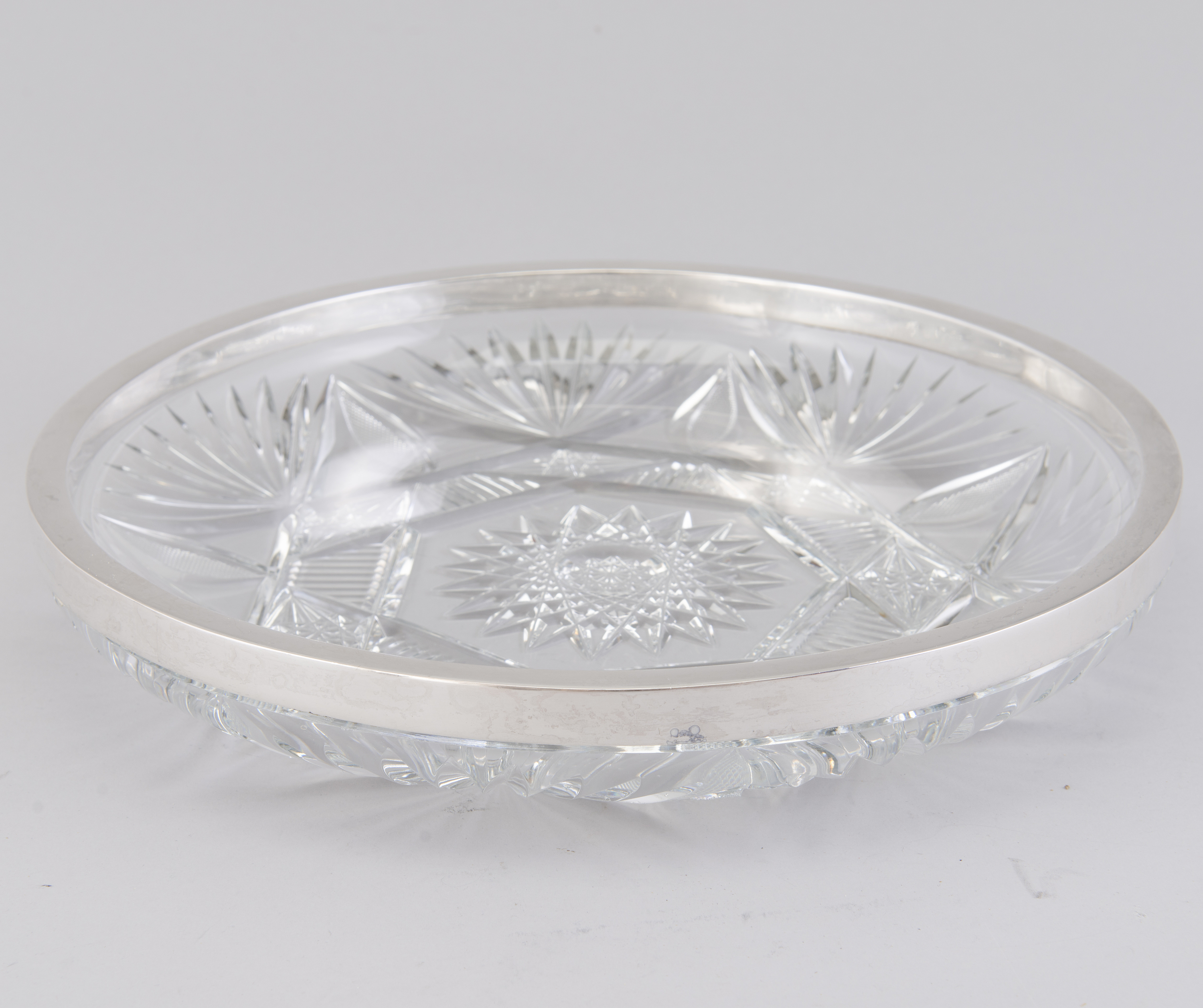A 1918 Finnish crystal and silver bowl. - Bukowskis