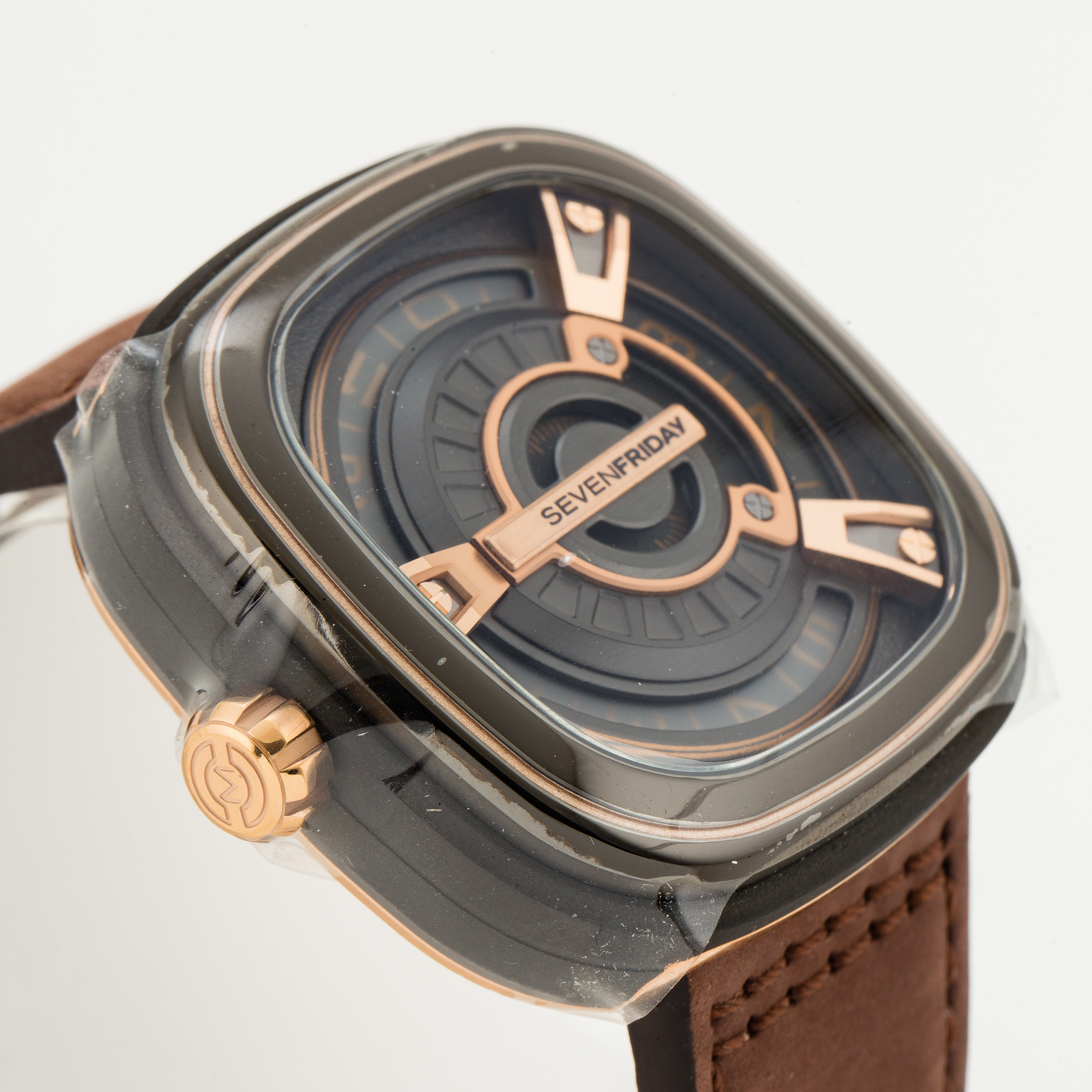 SEVENFRIDAY, M2/02, wristwatch, 47,5 mm. - Bukowskis