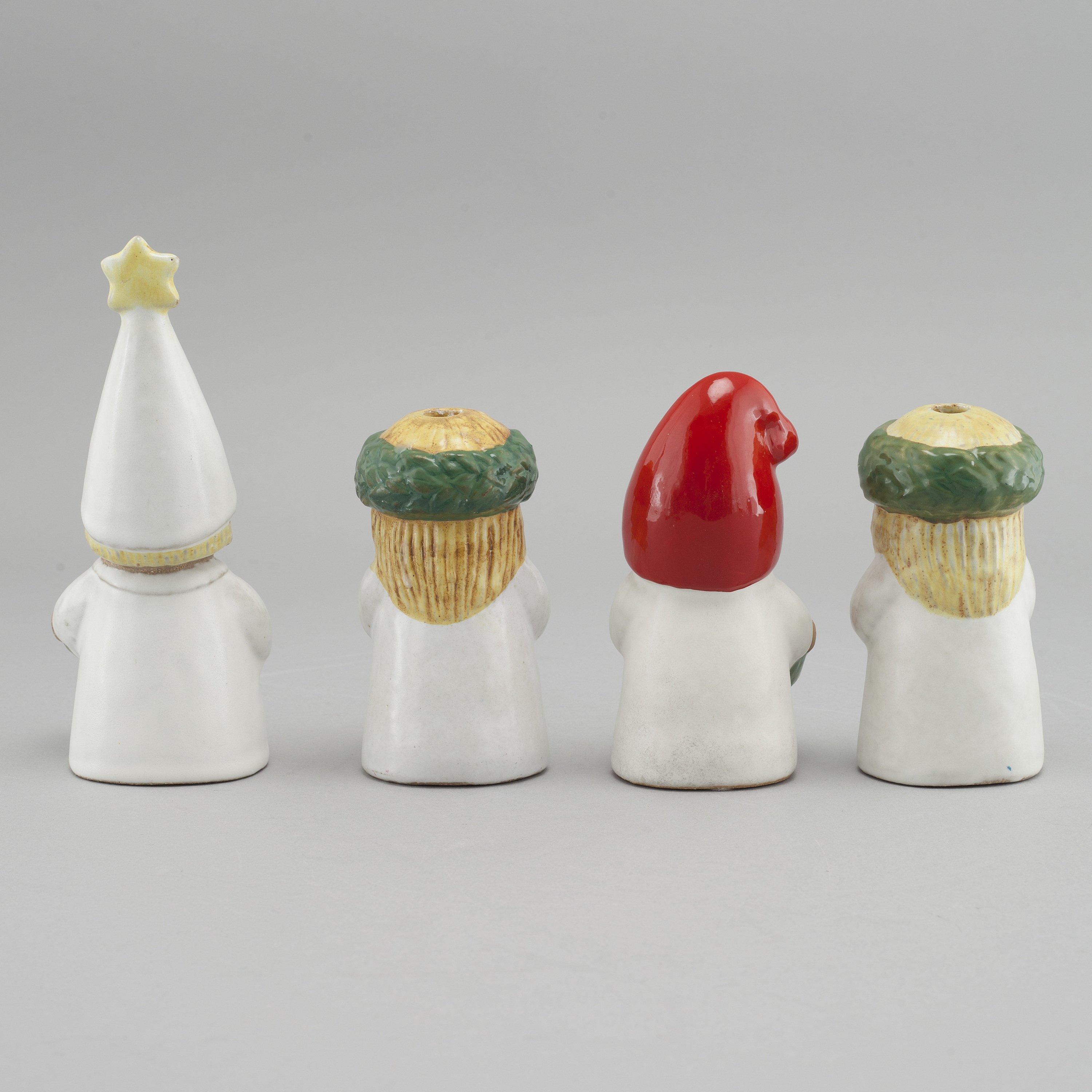 LISA LARSON, stengods, "Advent", 4 delar, Gustavsberg samt Rörstrand, Sverige. - Bukowskis