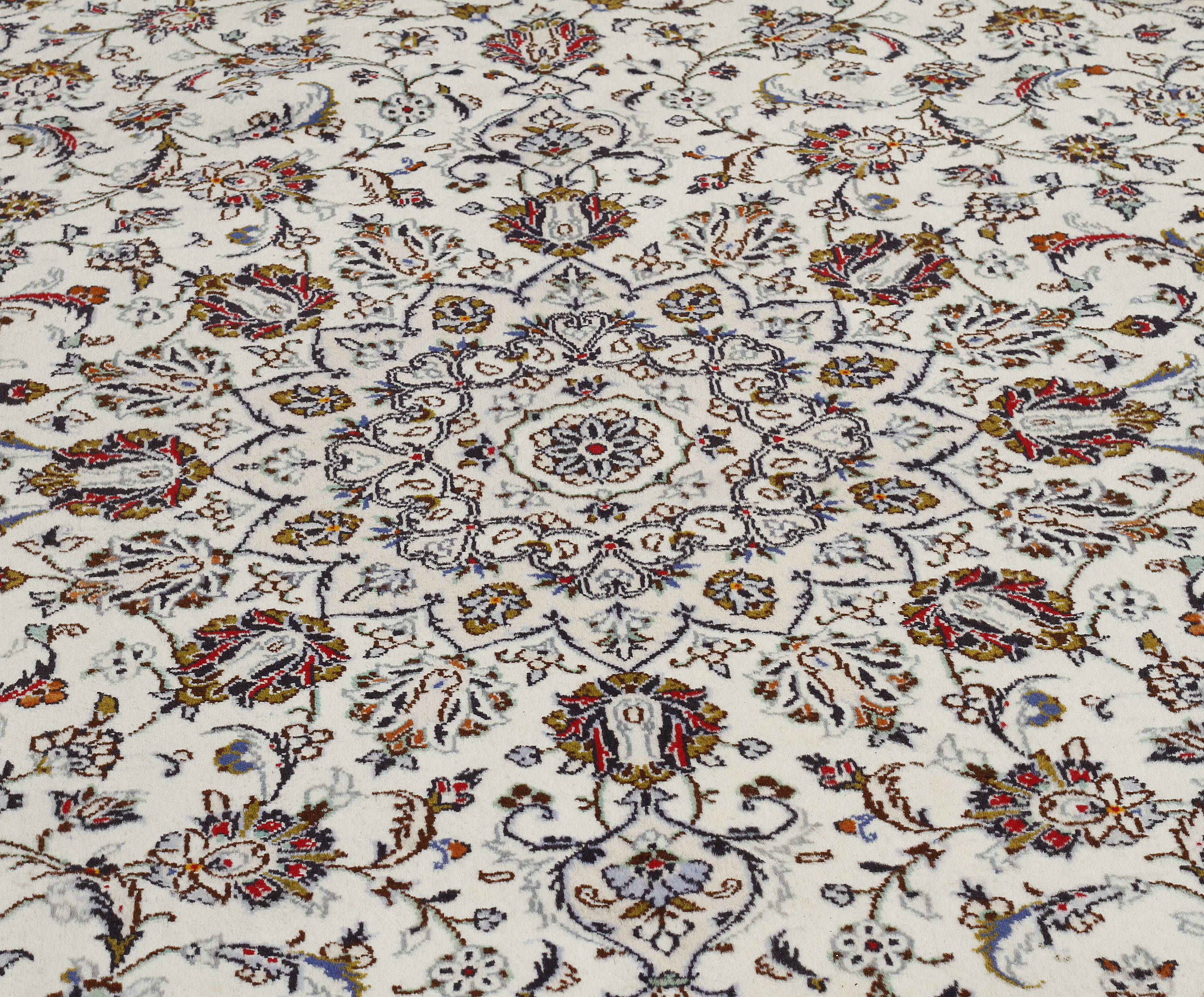 A Keshan rug, 356 x 243 cm. - Bukowskis