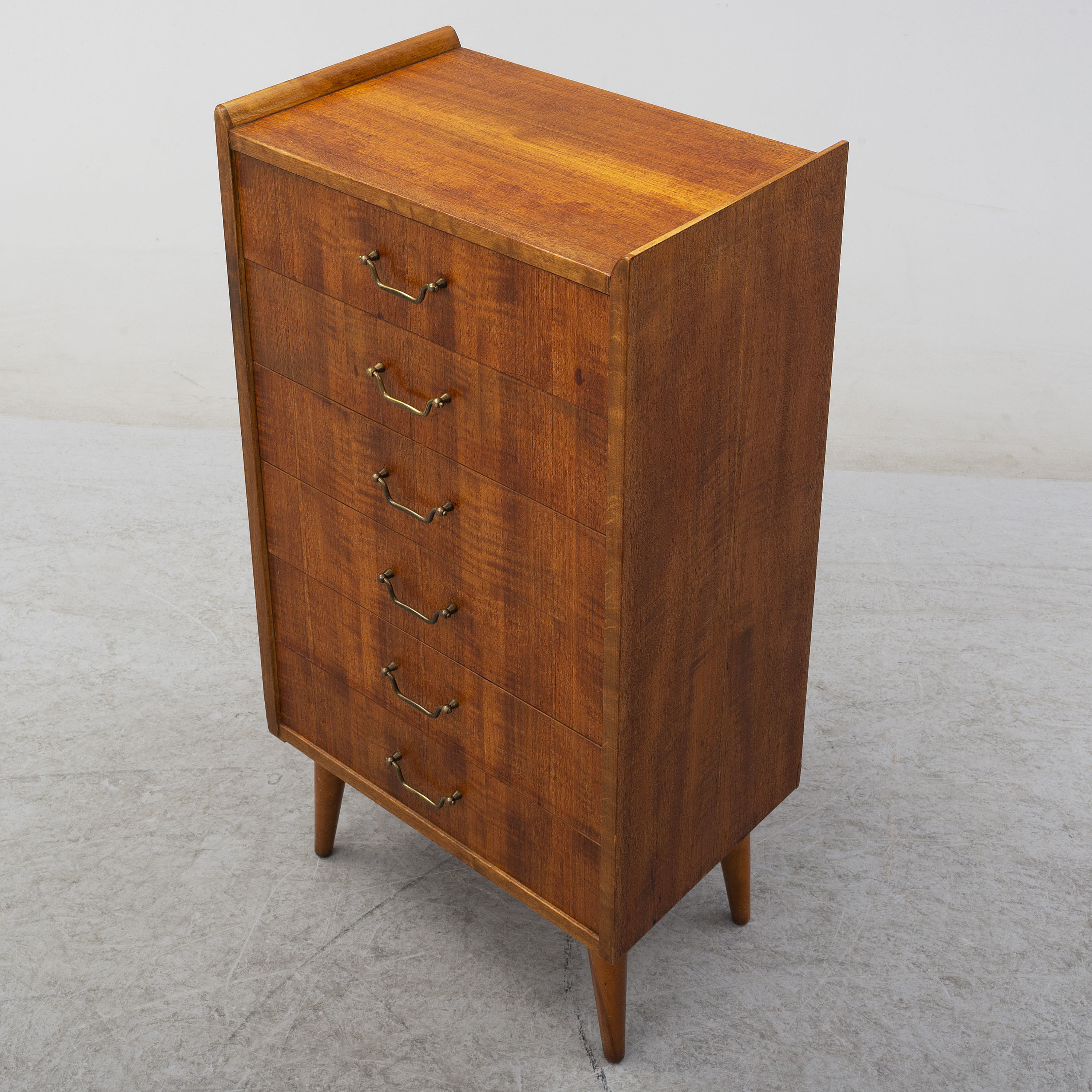 A CHEST OF DRAWERS, 1950s / 60s. - Bukowskis