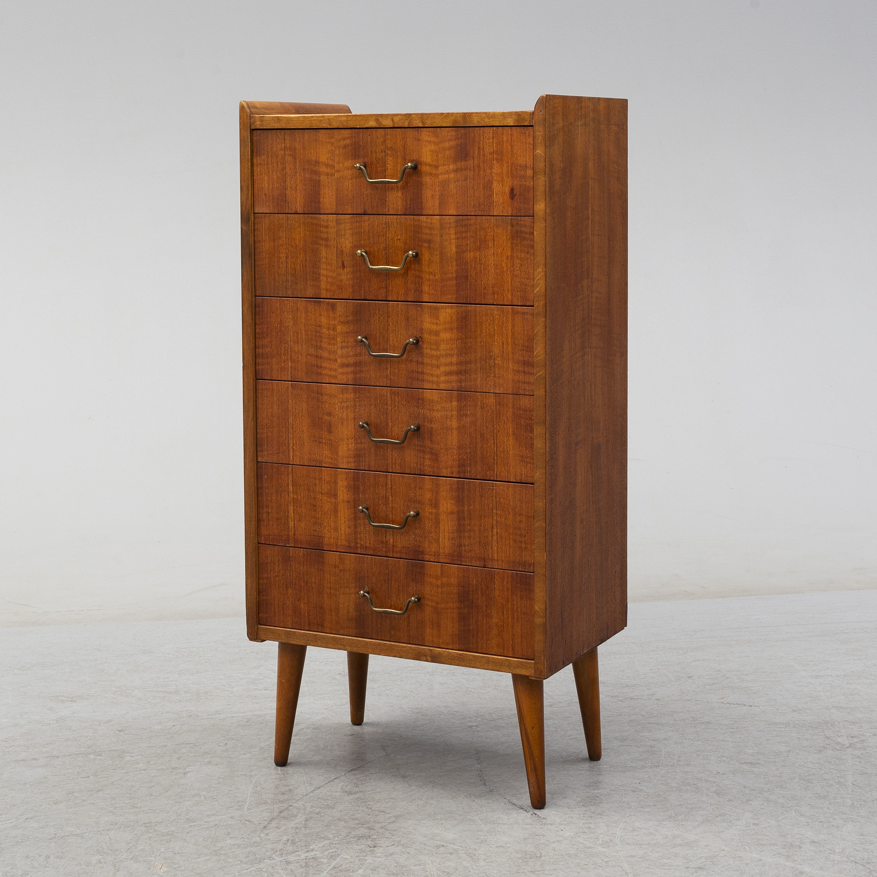 A CHEST OF DRAWERS, 1950s / 60s. - Bukowskis