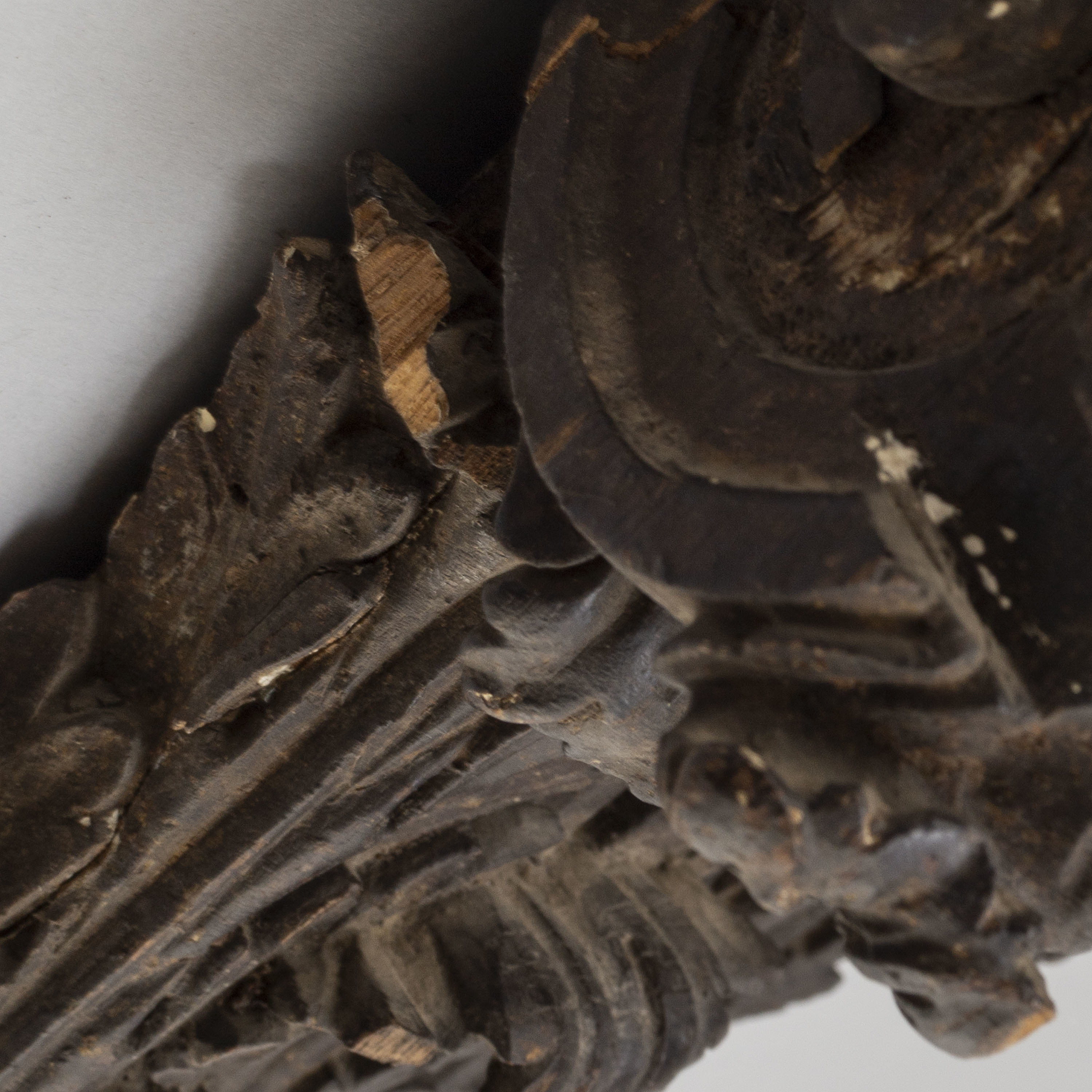 DEKORELEMENT, skuret trä, 1700-/1800-tal. - Bukowskis