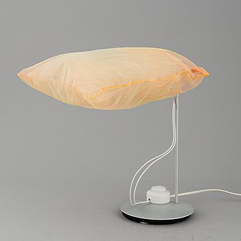 A 'Brezza' table lamp by Andrea Anastasio, Artemide. - Bukowskis