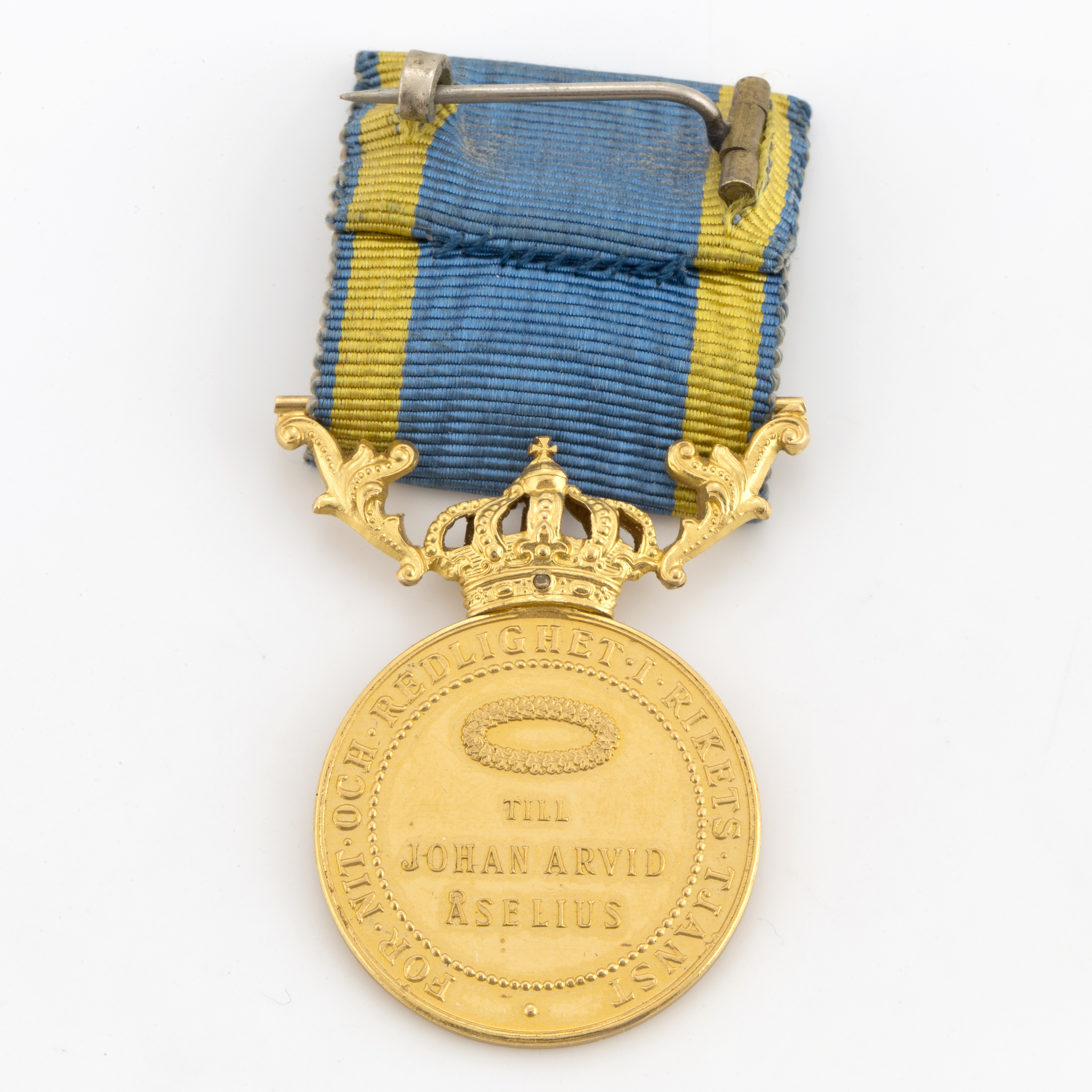 GULDMEDALJ, För nit och redlighet i rikets tjänst. 18K guld. Totalvikt ...