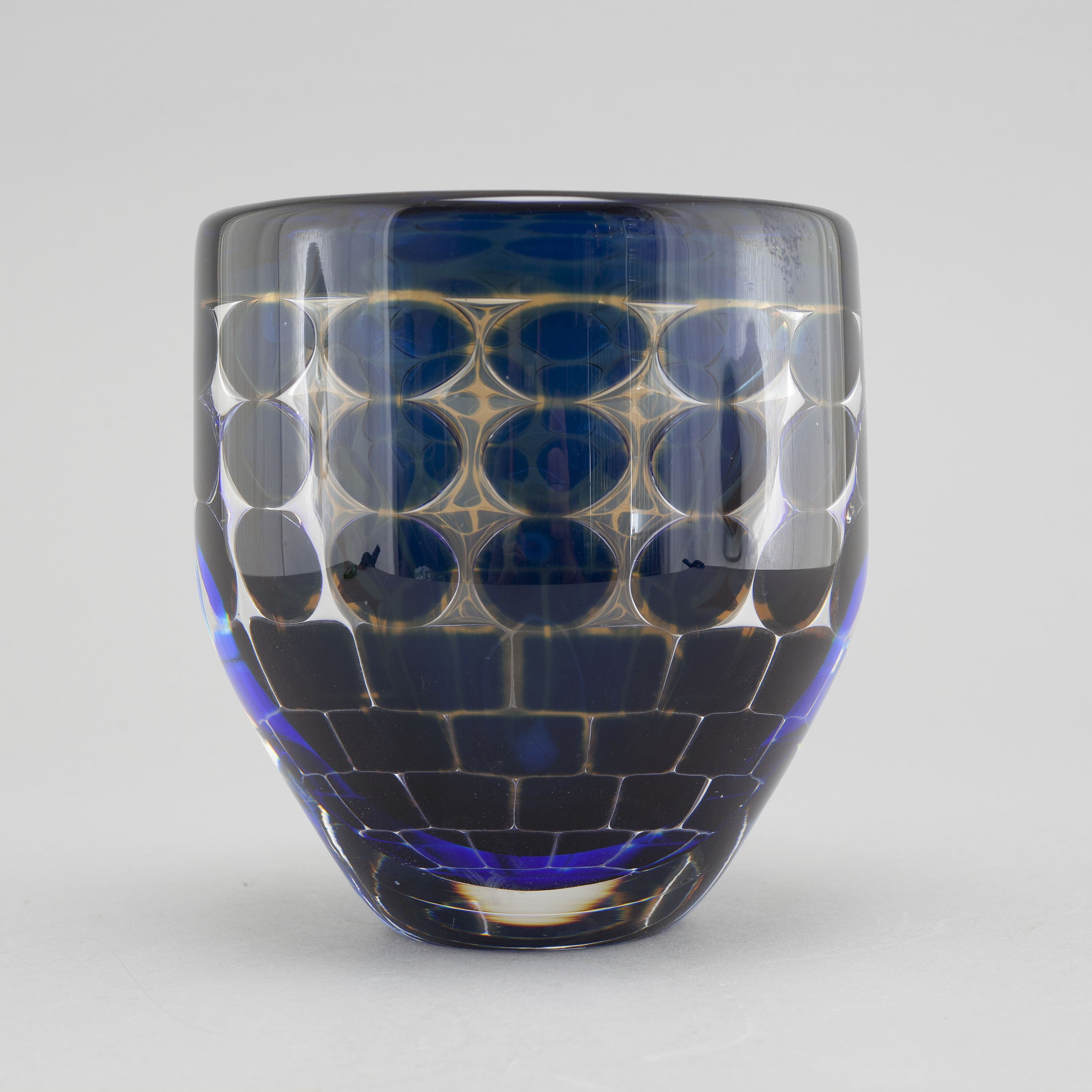 INGEBORG LUNDIN, vas, glas, "Ariel", Orrefors, 1960-tal. - Bukowskis