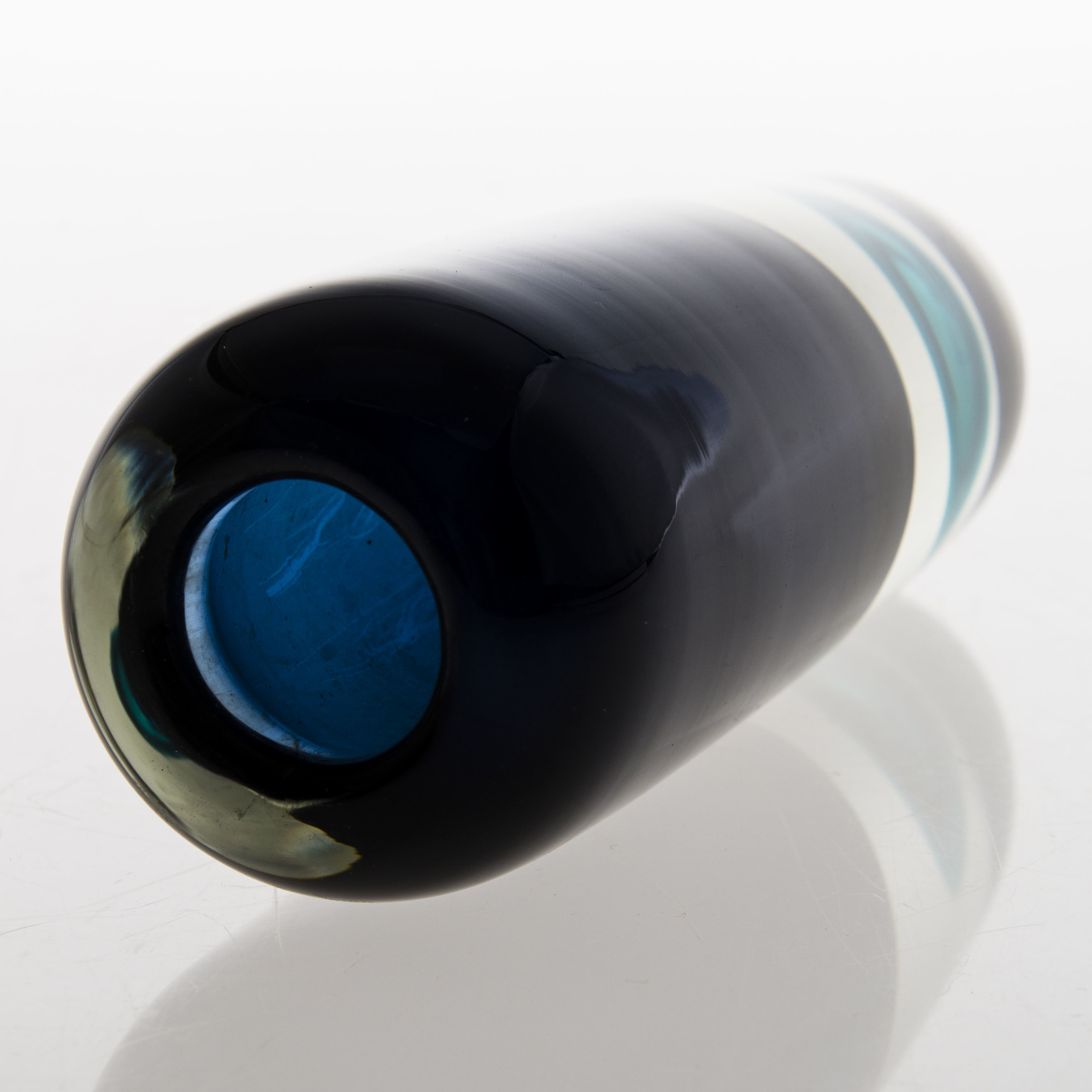 SAARA HOPEA, A GLASS VASE. 'Bubble', signed S. Hopea, Nuutajärvi Notsjö ...