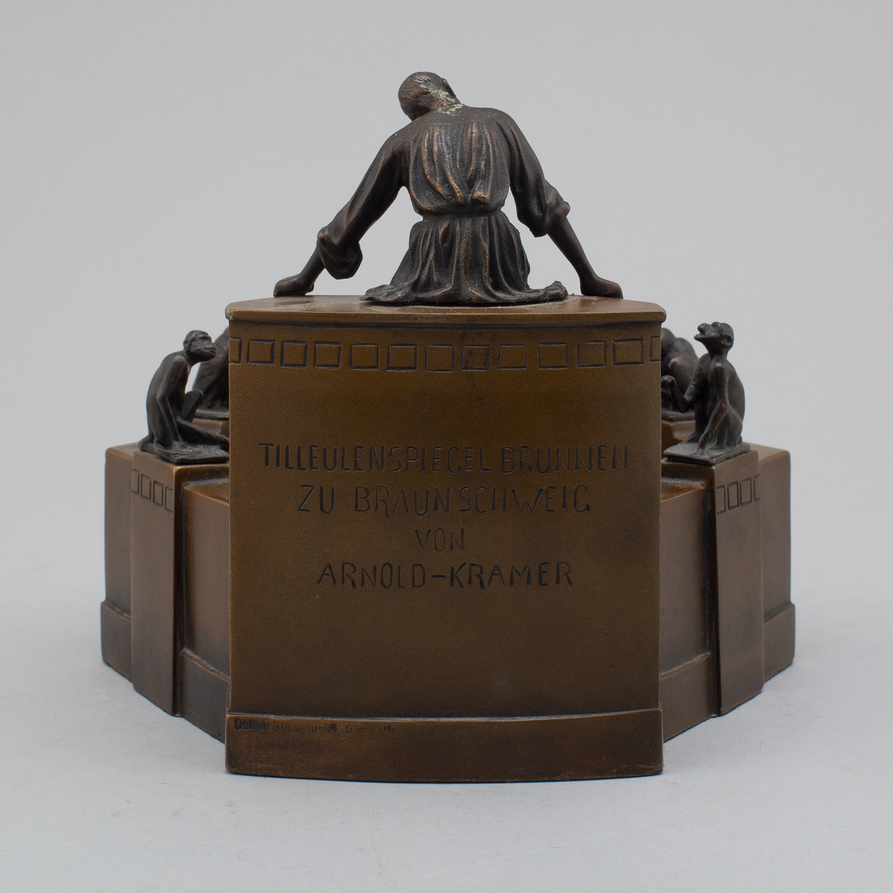 ARNOLD KRAMER efter, skulptur, gjutarstämplar. - Bukowskis