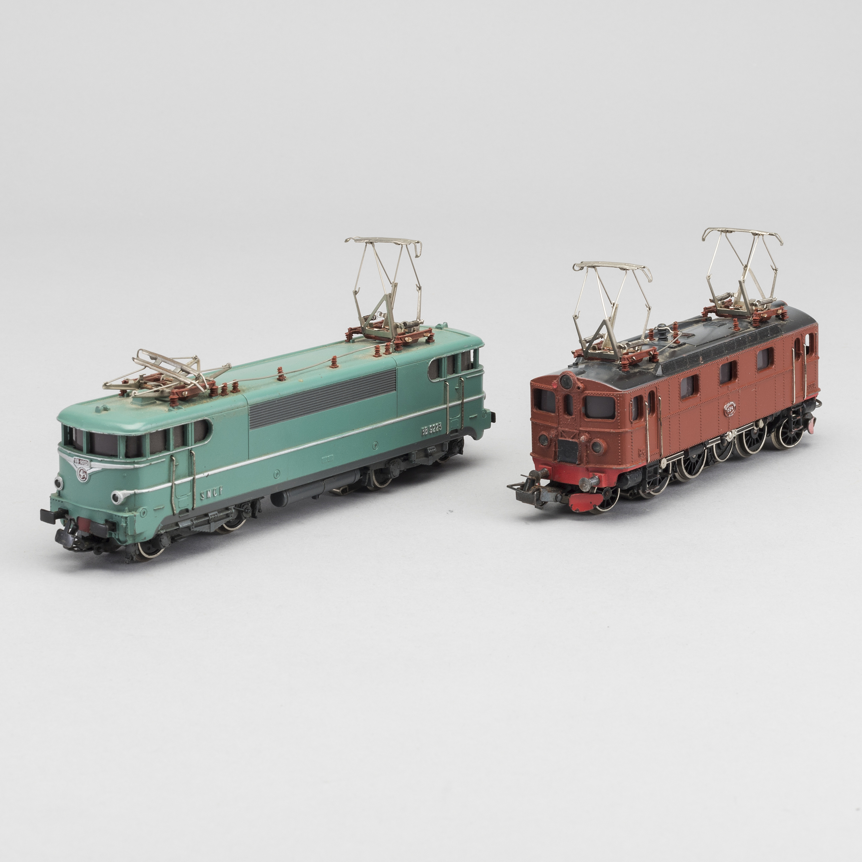 ELLOK, 2 st, Märklin, 3038/BB9223 samt 3030/SJ884, H0. - Bukowskis