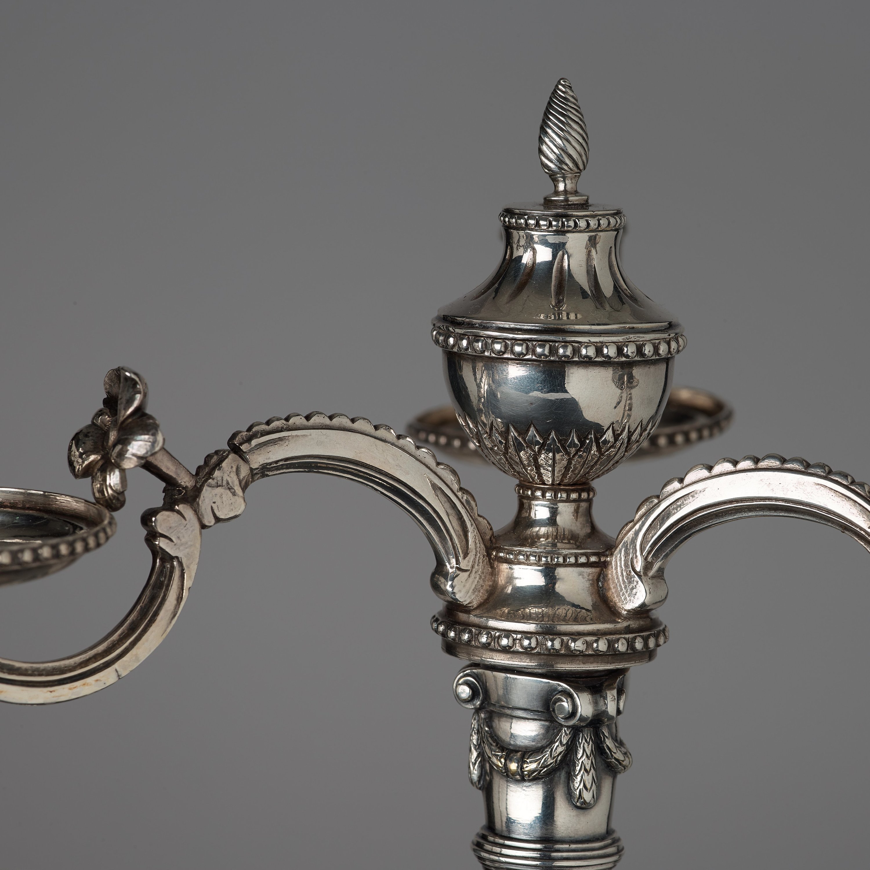 KANDELABRAR, för tre ljus, ett par, av Johan Gustaf Ahlgren, Stockholm ...