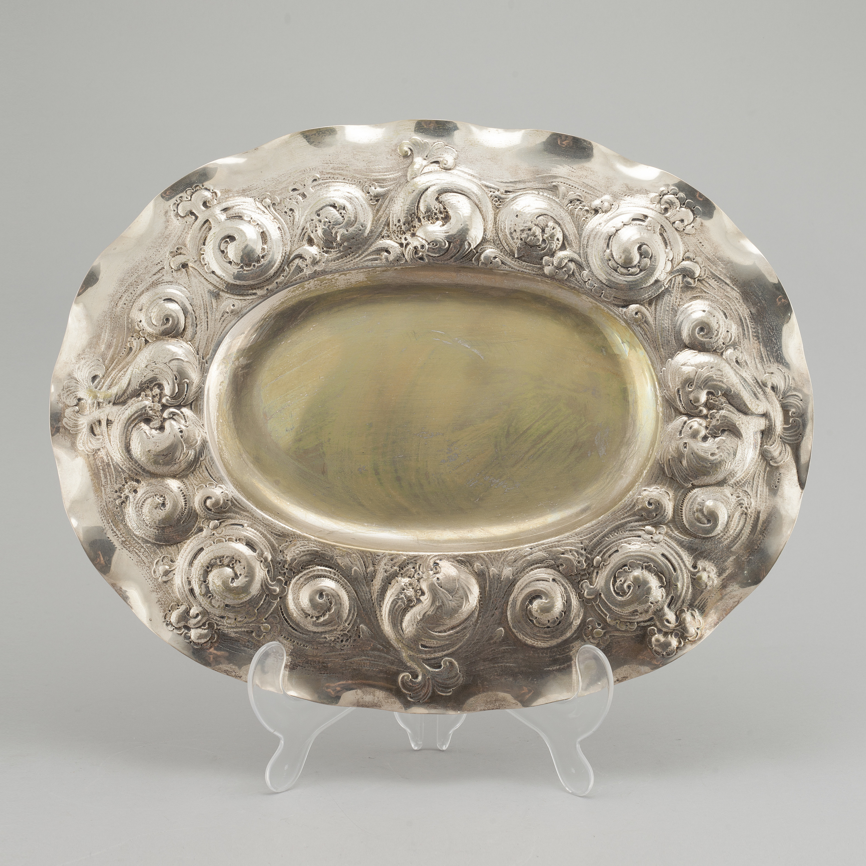 BRICKA, silver, H. Edlund, Stockholm, 1921. - Bukowskis